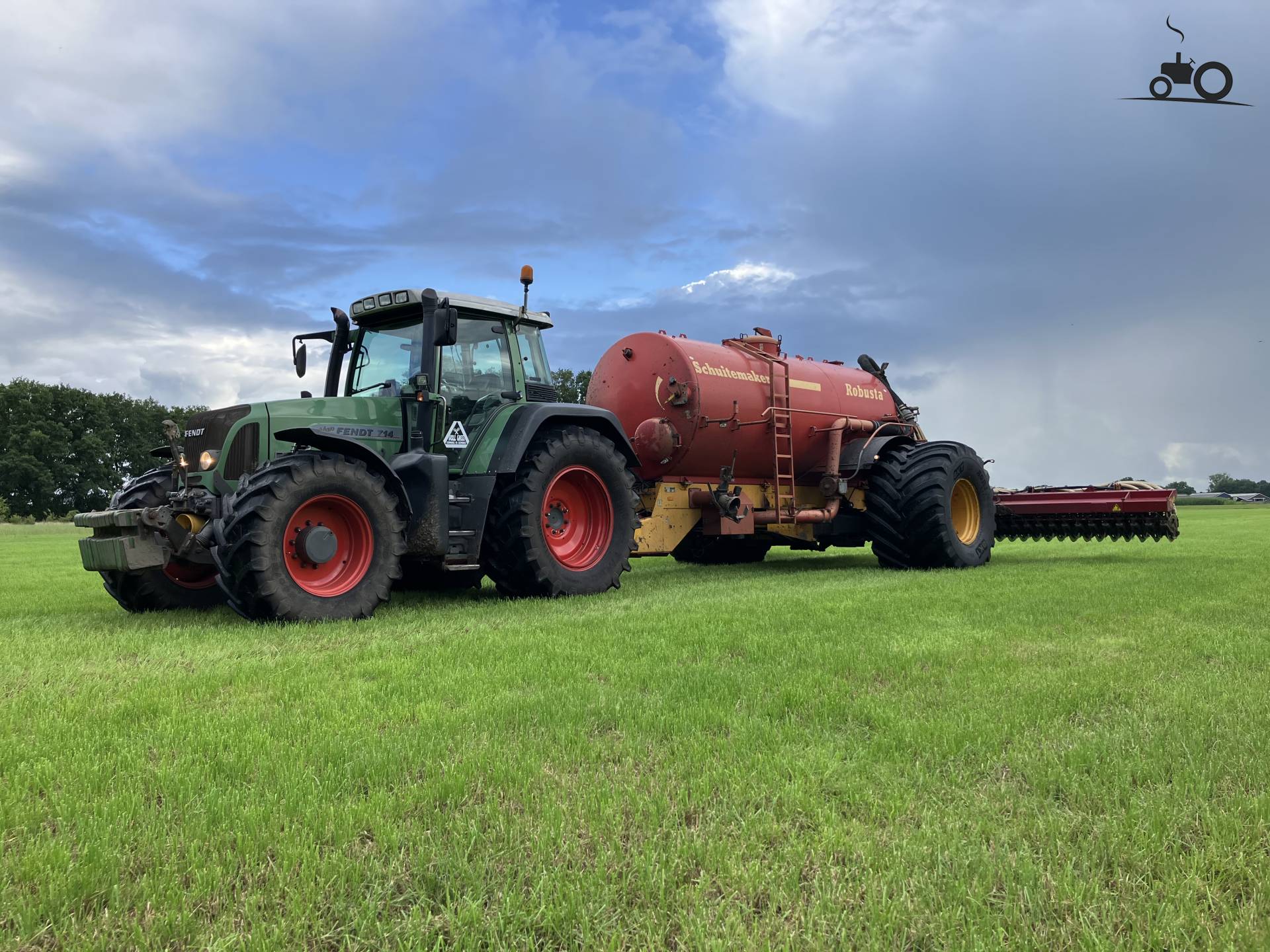 Foto Fendt 714 #1629092