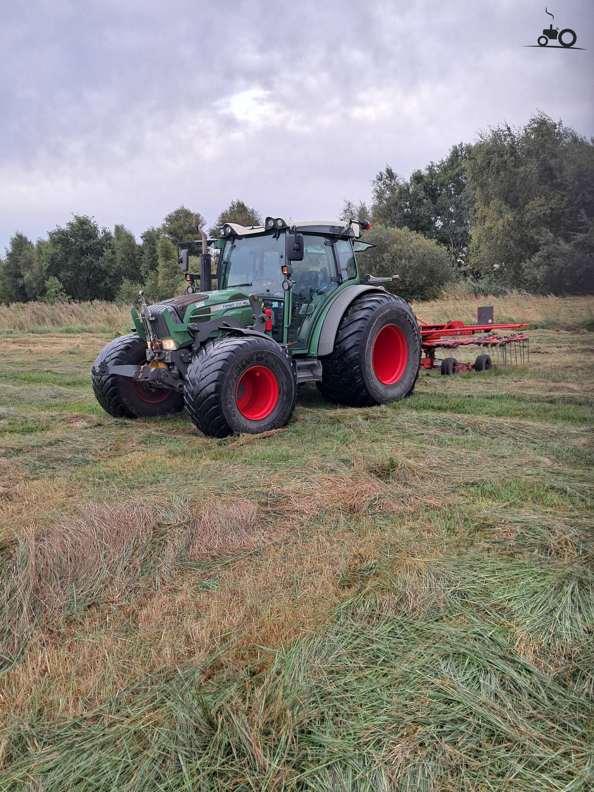 Foto Fendt 211 Vario #1636106
