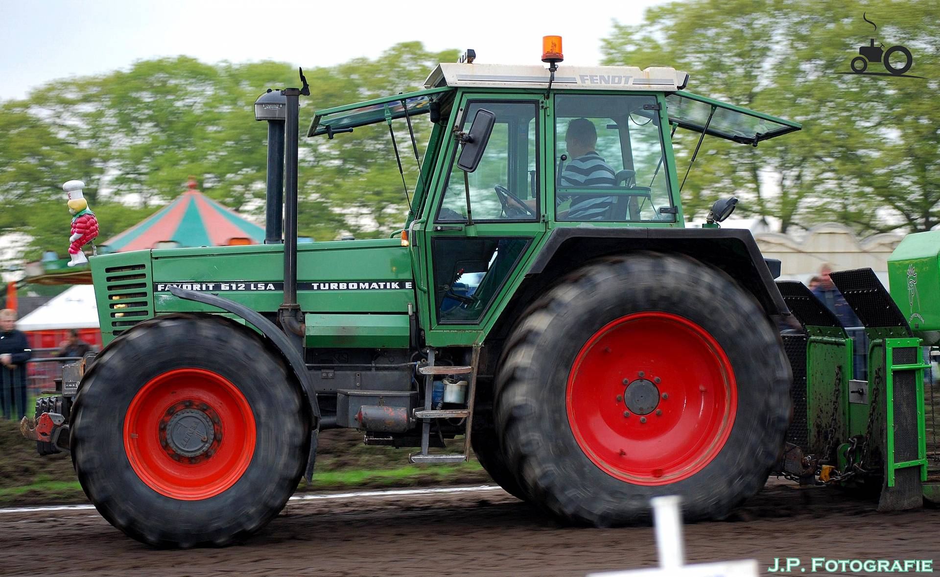 Foto Fendt 612 #352110