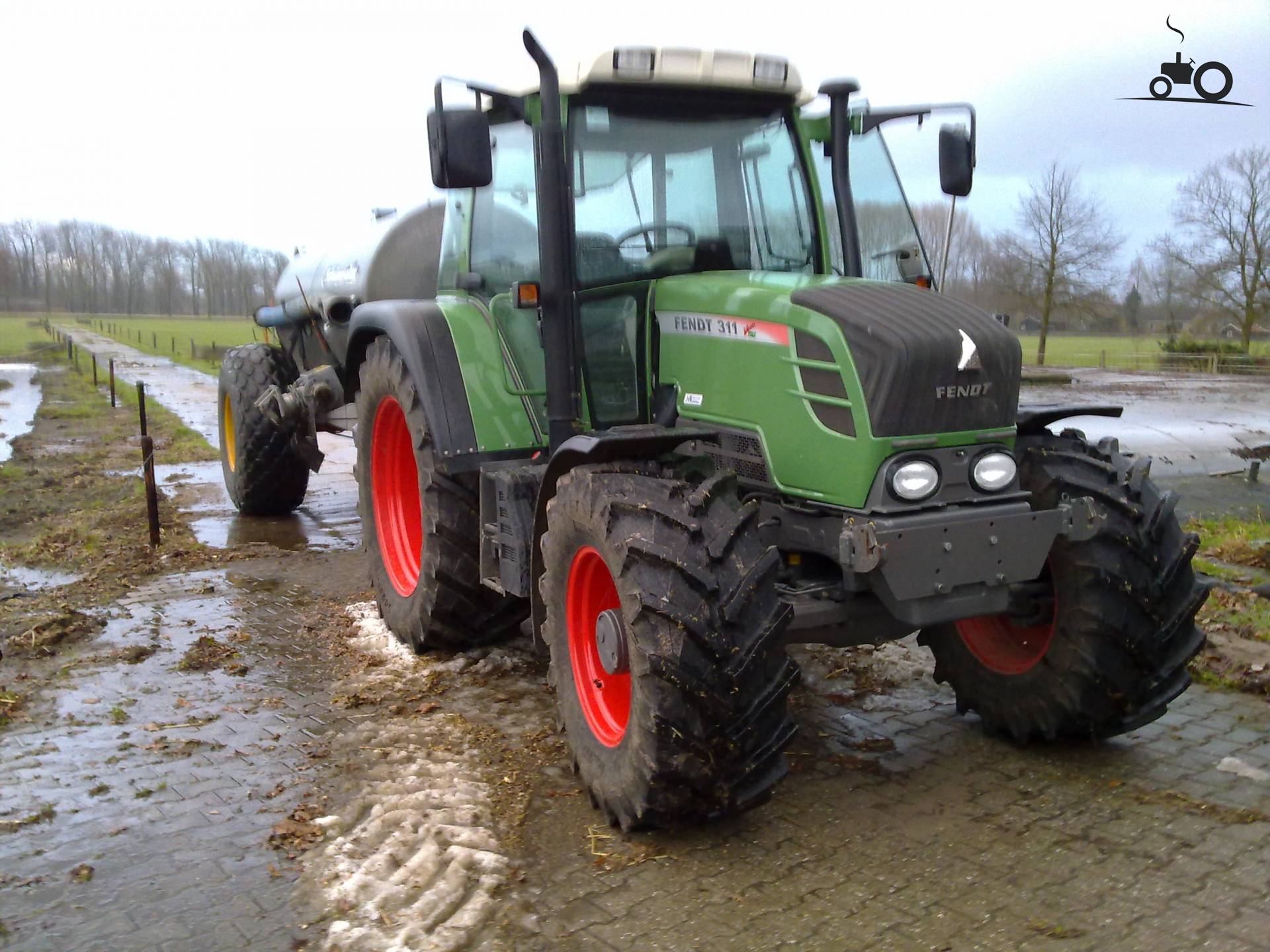 Foto Fendt 311 Vario #443796
