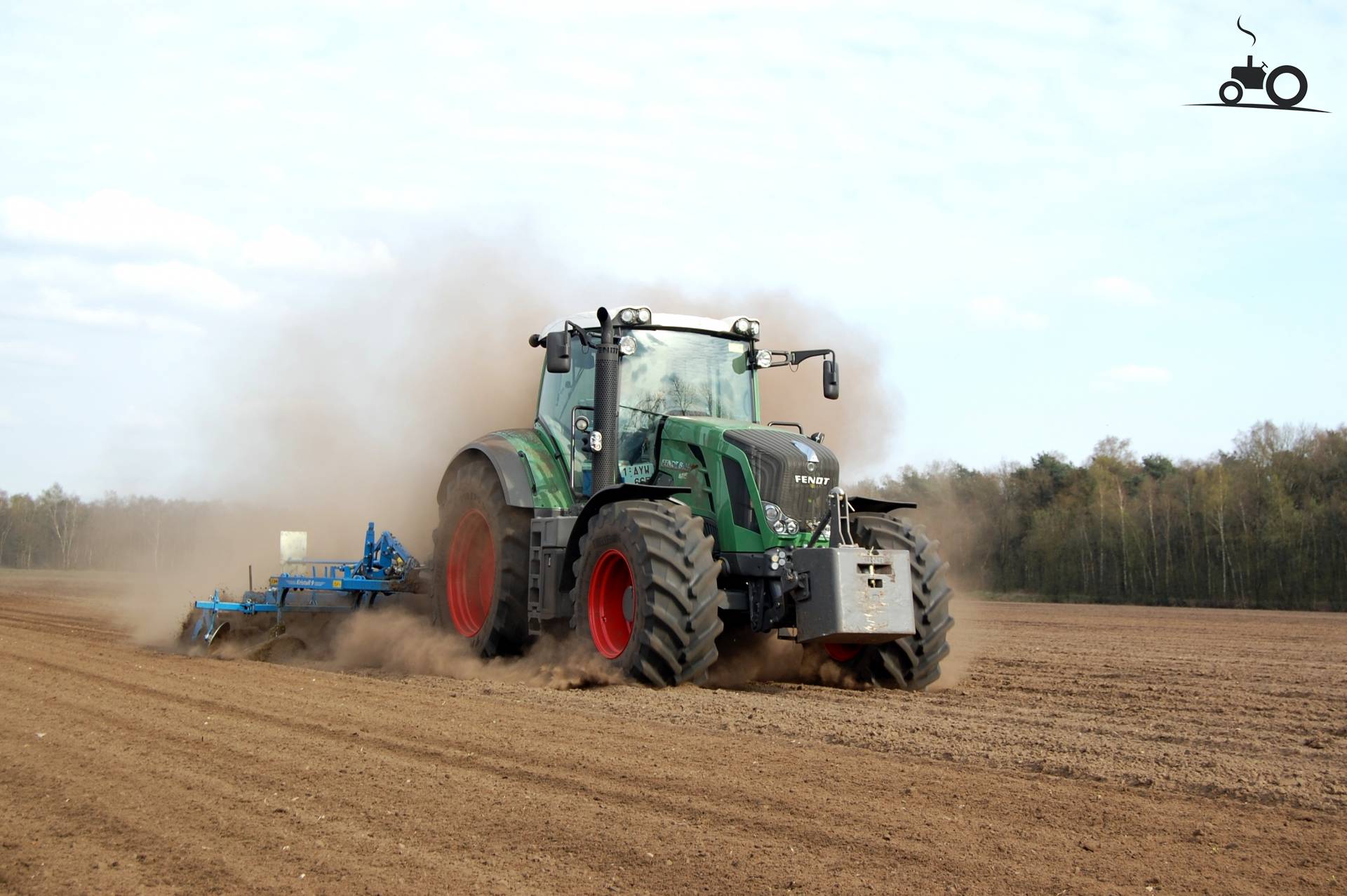 Foto Fendt 824 Vario #617492