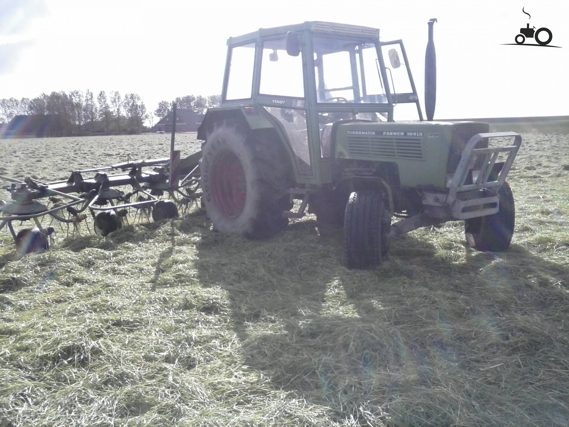 Foto Fendt 104 LS