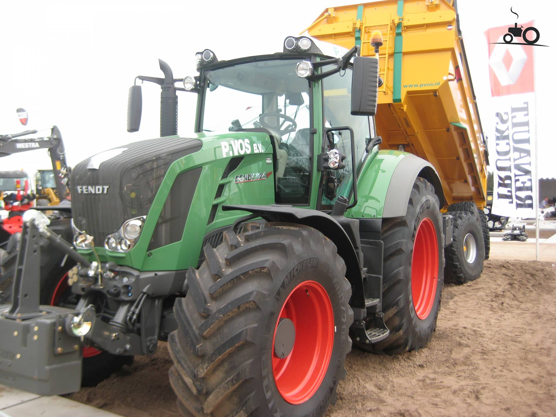 Foto Fendt 824 Vario #649068