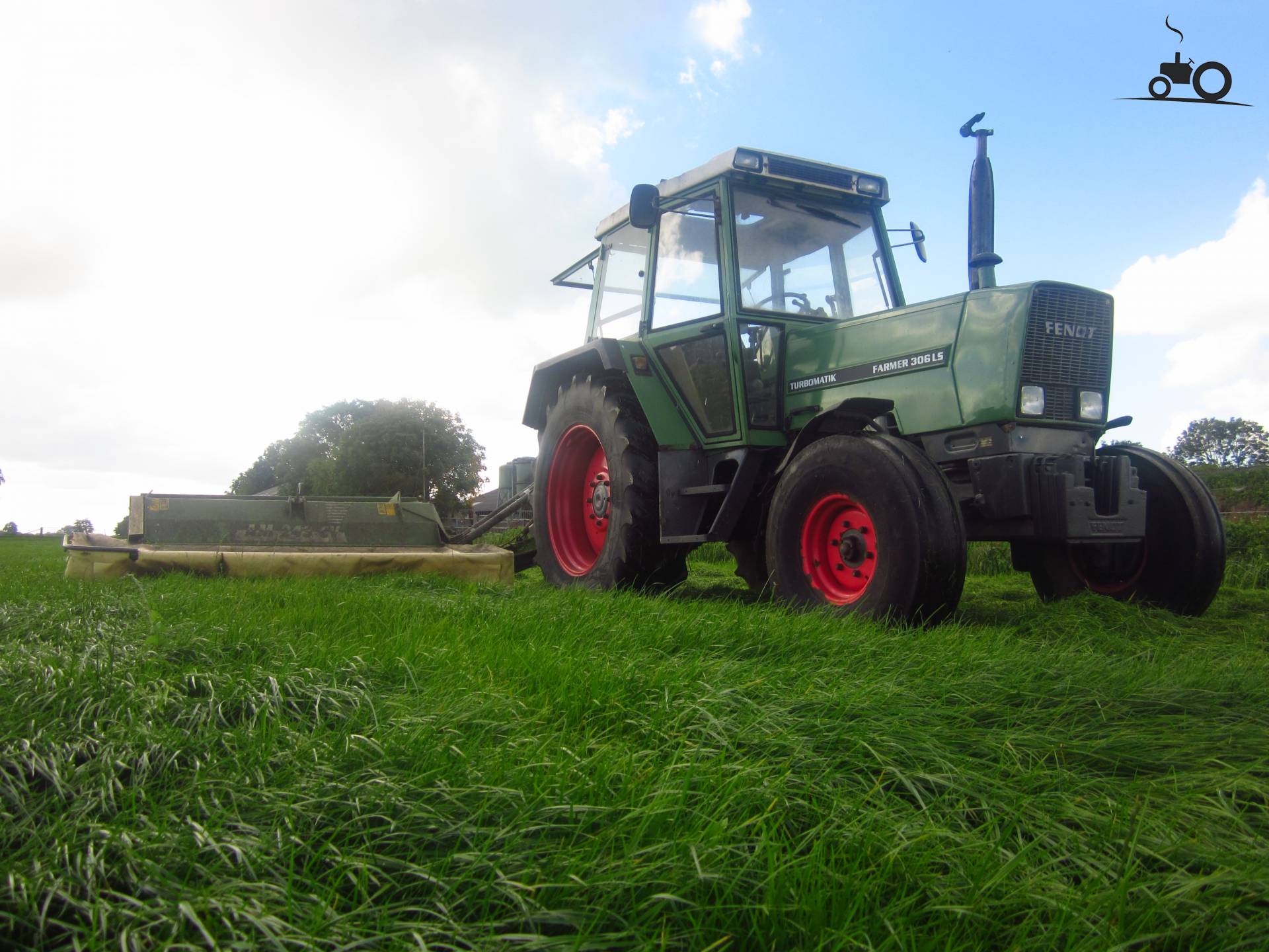 Foto Fendt 306 LS #694928