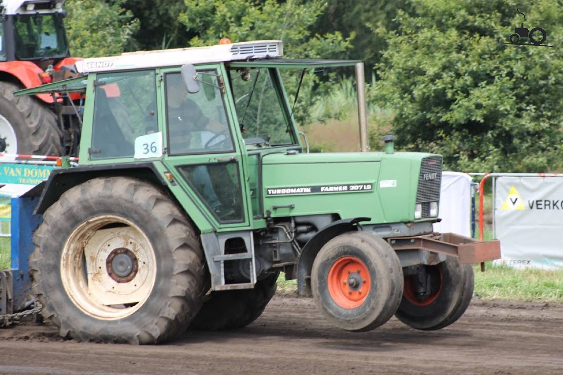 Foto Fendt 307 LS #718239