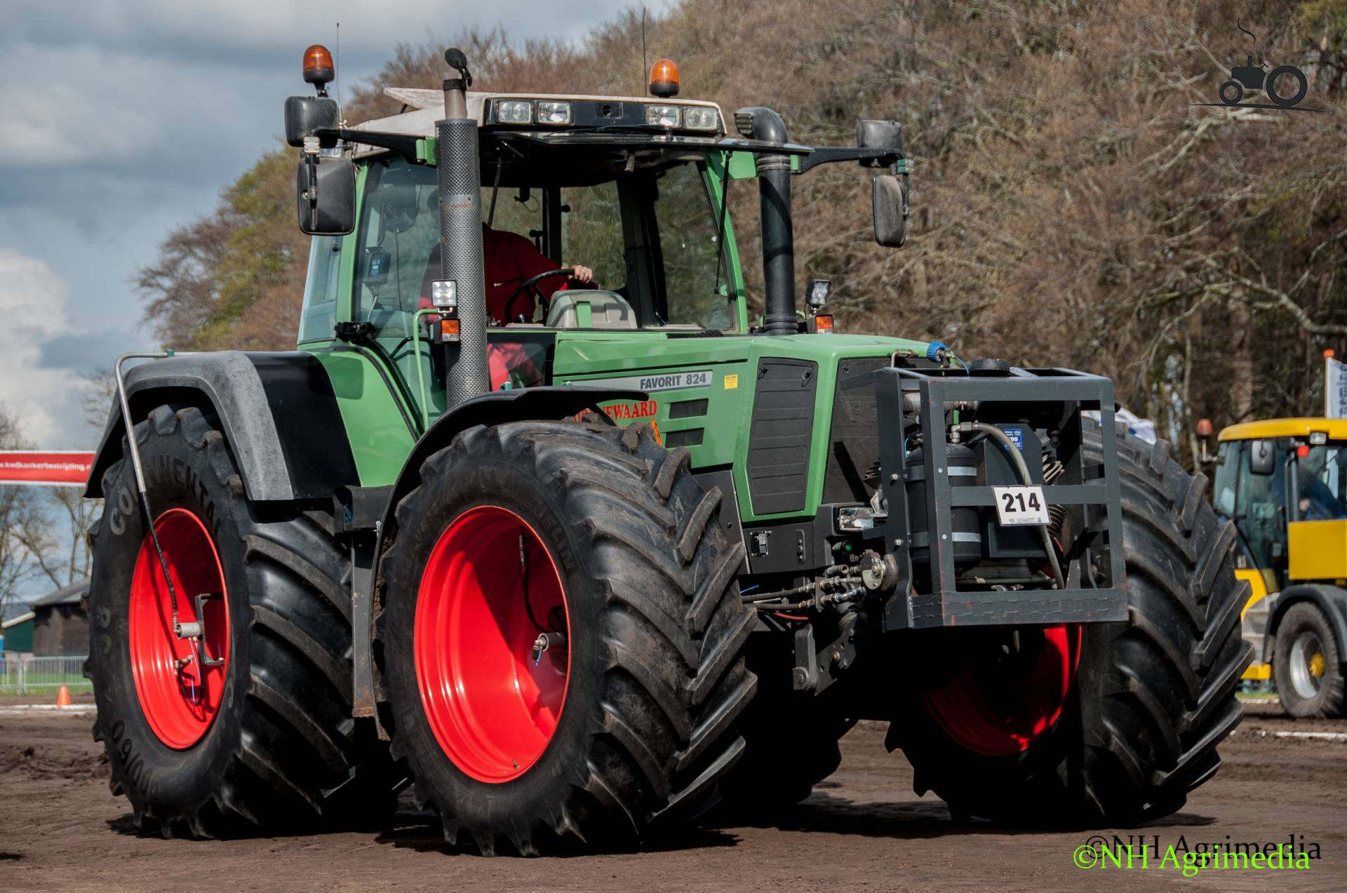 Foto Fendt 824 #752704