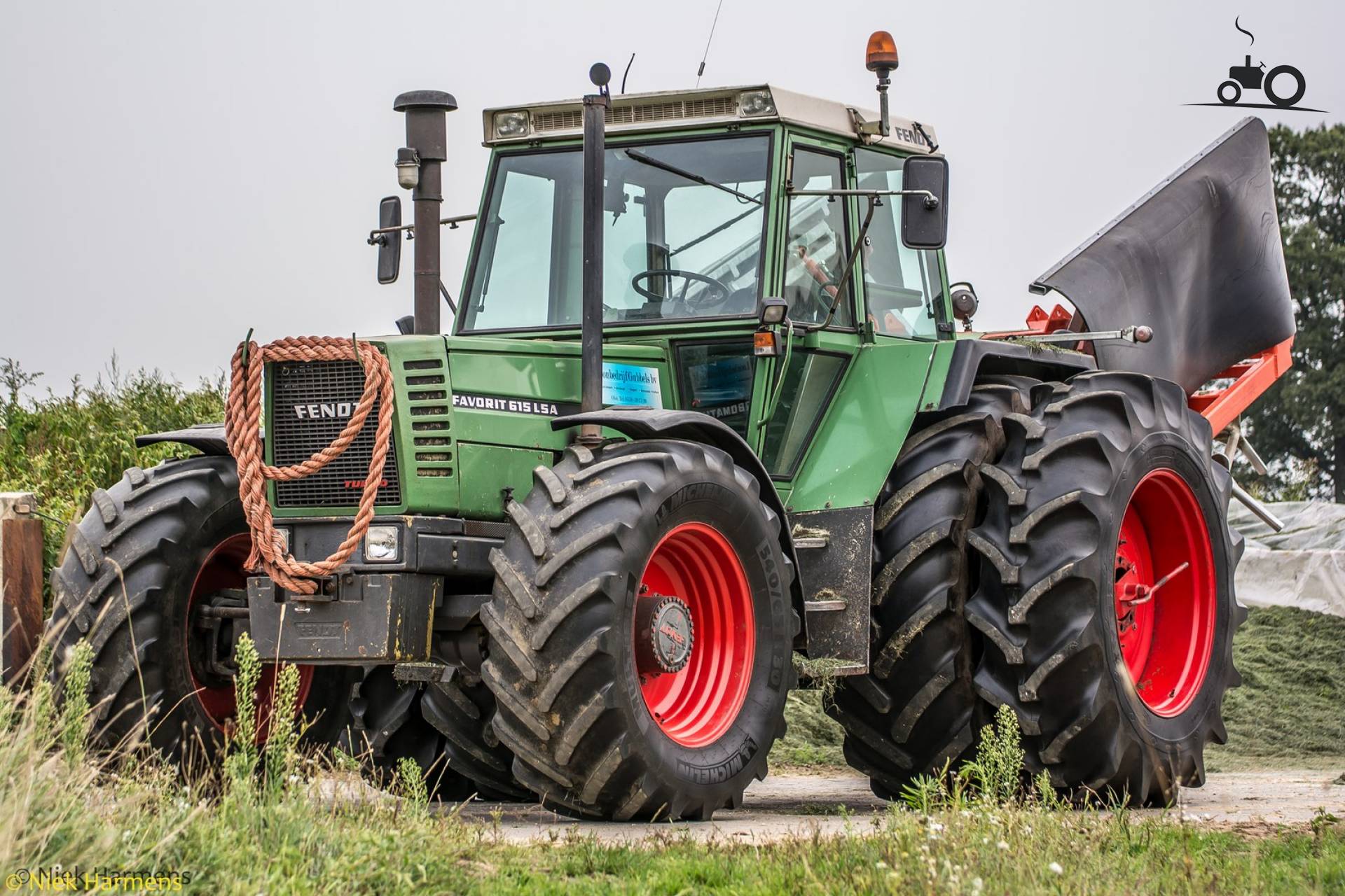 Foto Fendt 615 #786427