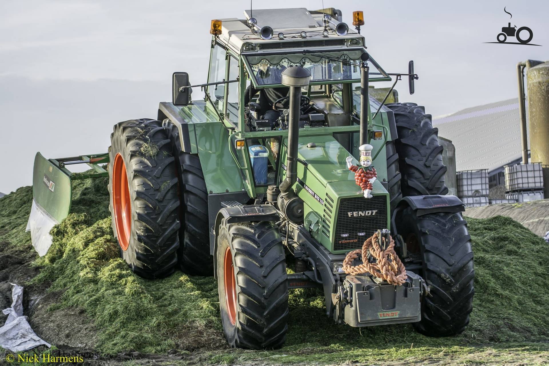 Foto Fendt 612 #802927