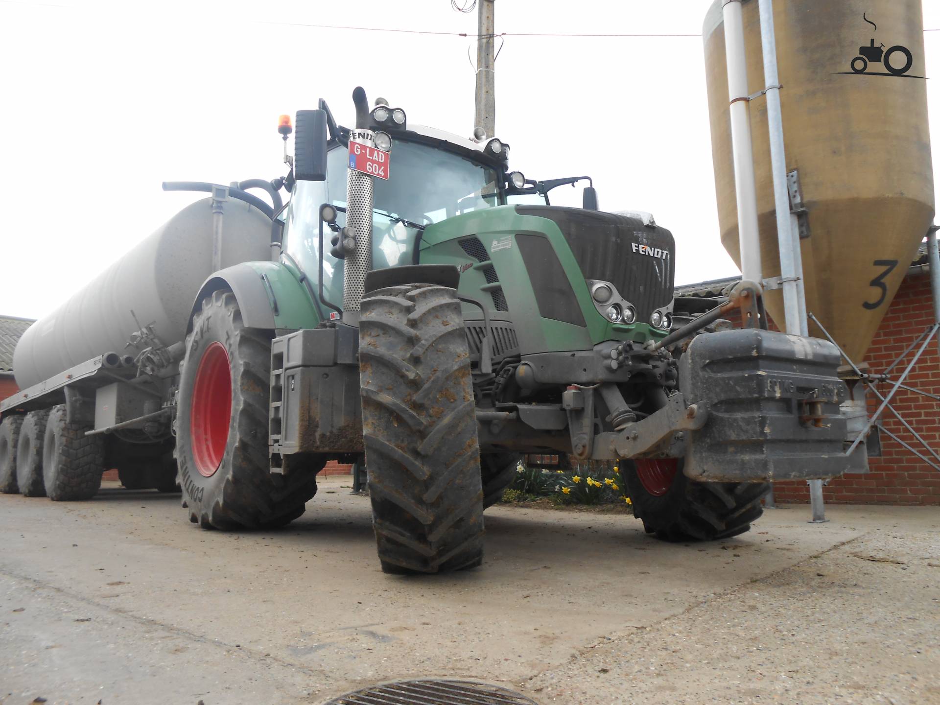Foto Fendt 824 Vario #834647