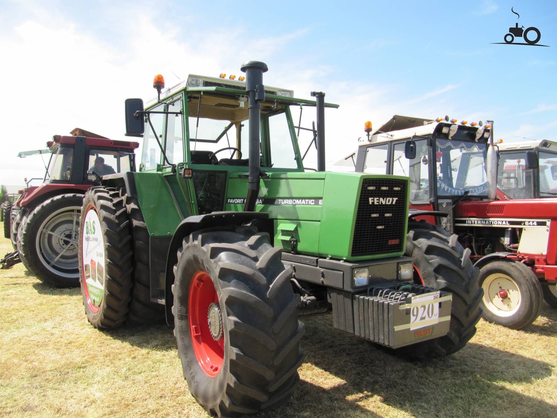 Foto Fendt 615 #913904