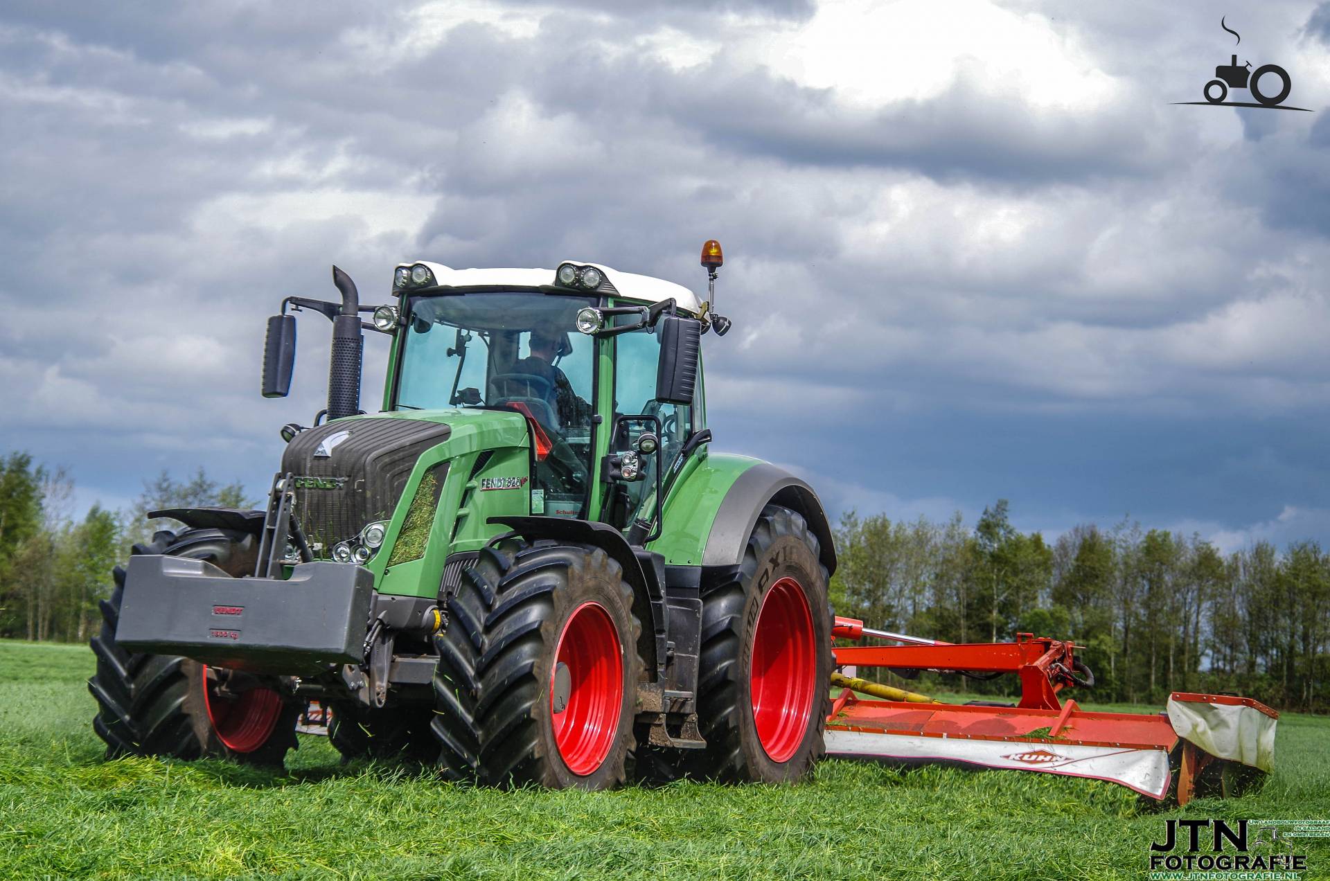 Fendt 826