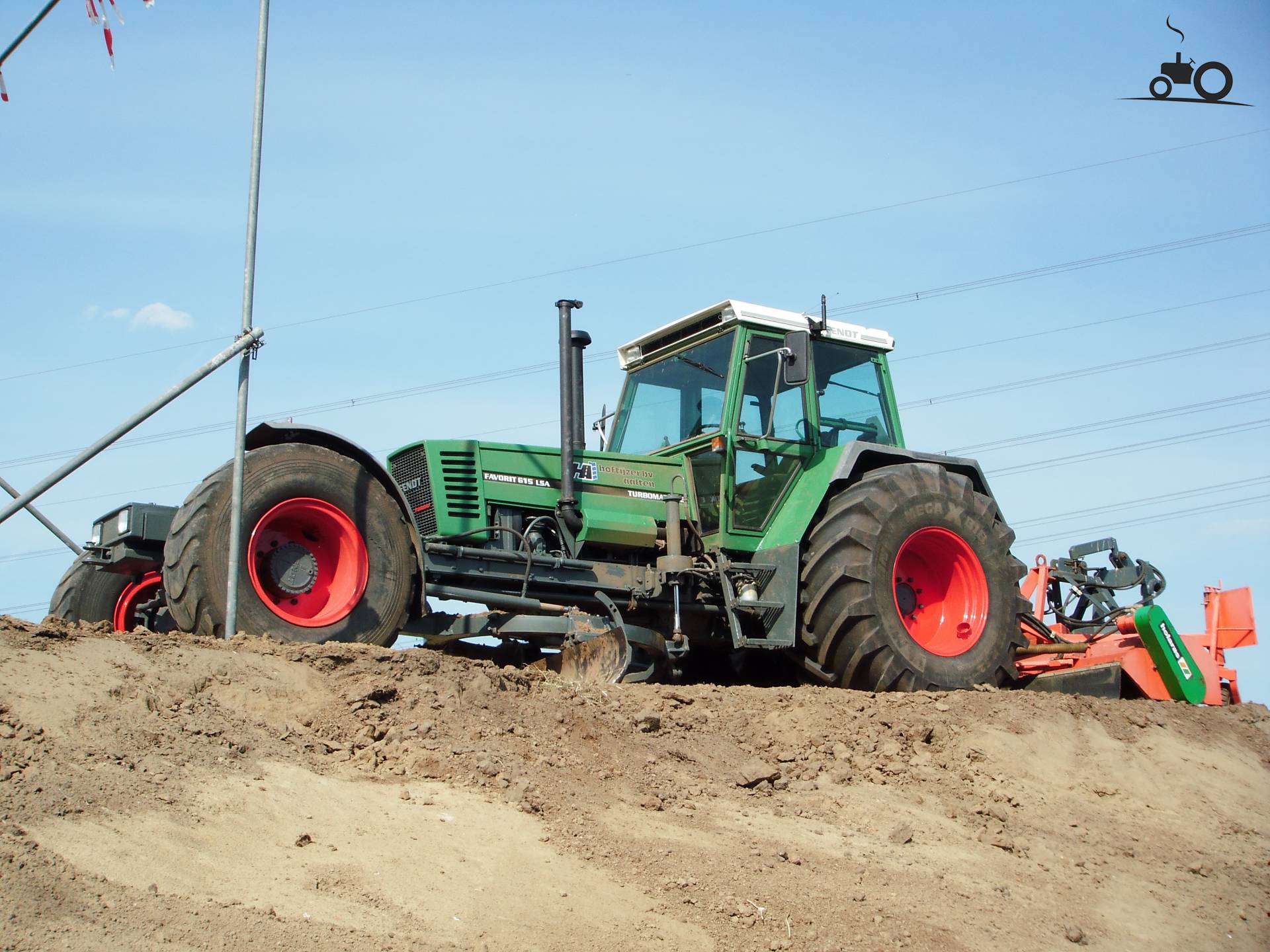 Foto Fendt 615 #923291