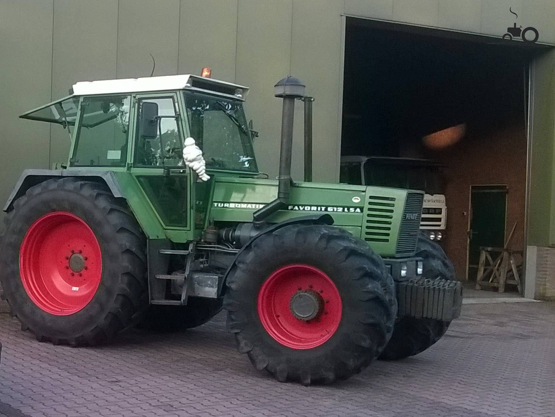 Foto Fendt 612 #926458
