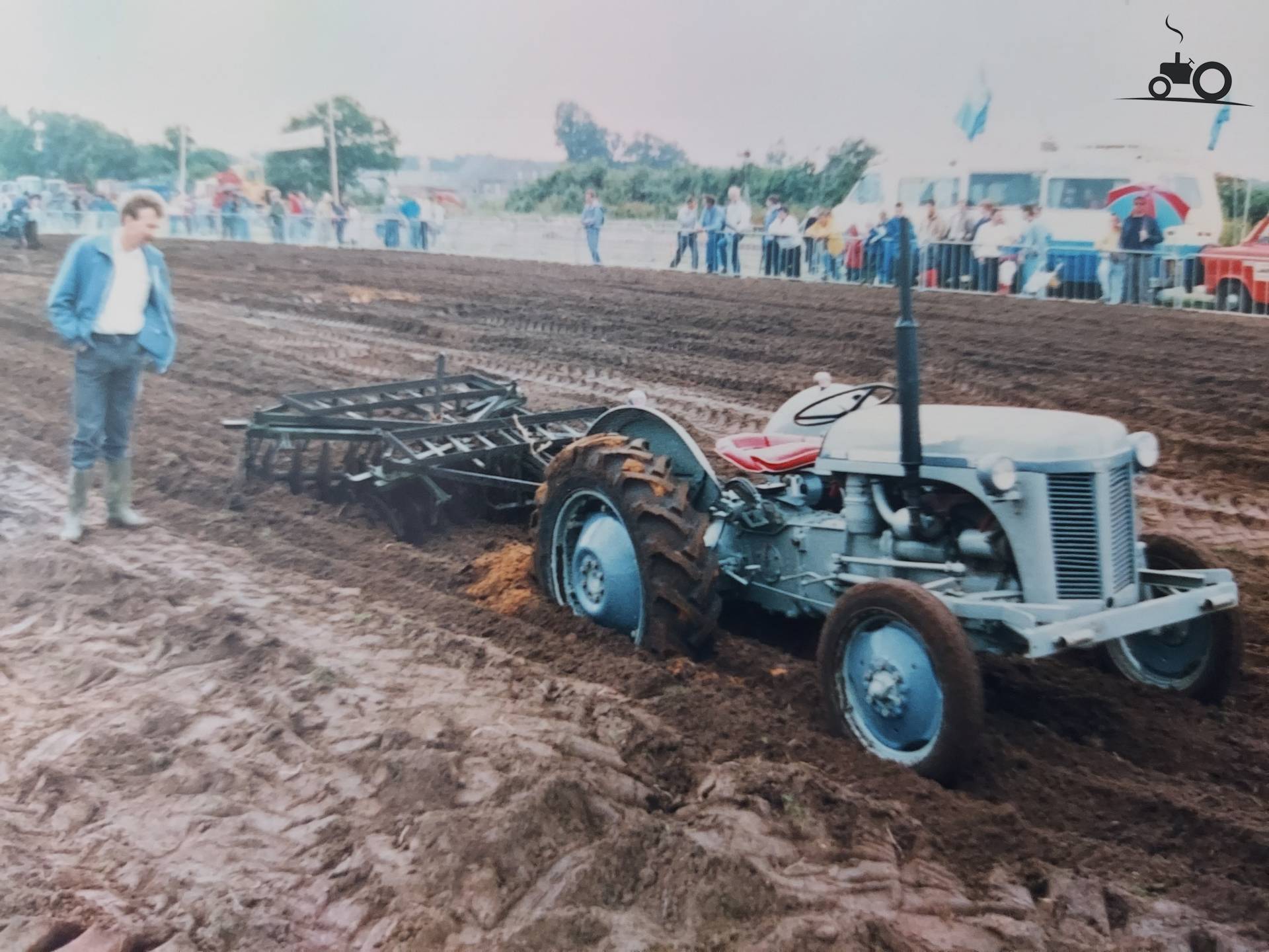 Ferguson TEF 20 - France - Tracteur image #1475514