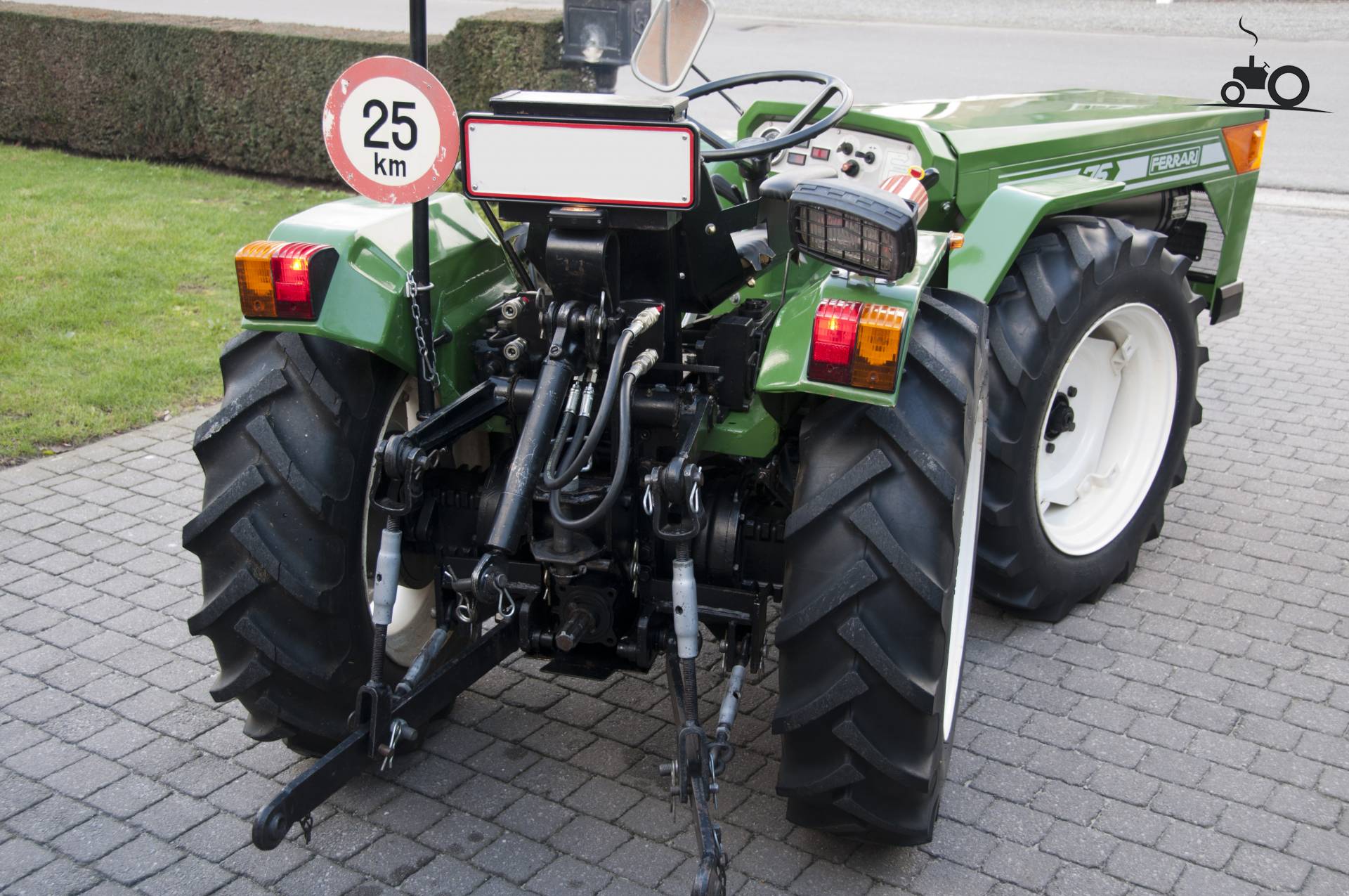 Ferrari 76 - United Kingdom - Tractor picture #859013