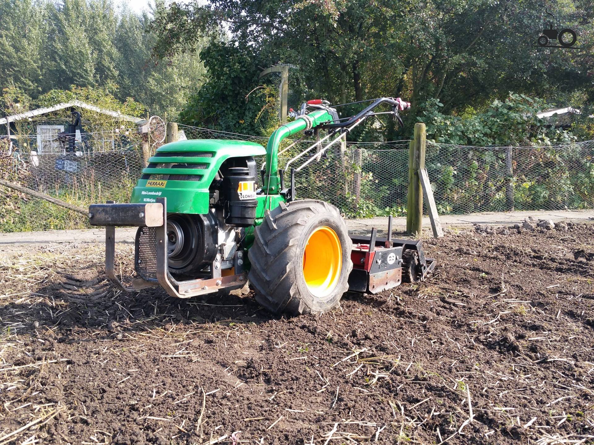 Foto ferrari MC 72s #940326