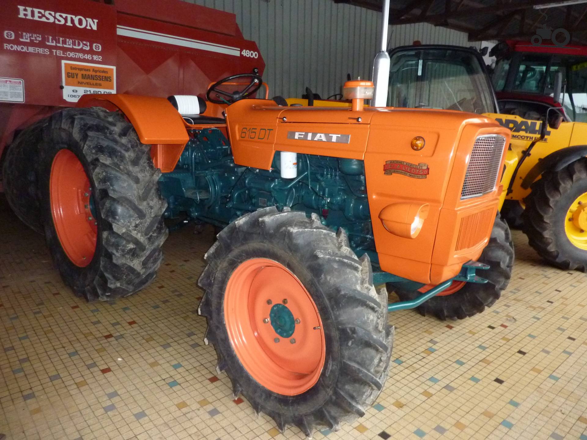 Foto Fiat Someca 615 #435658