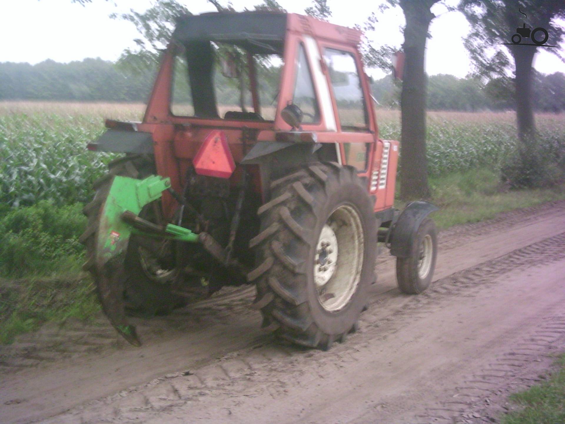 Foto Fiat 580 van De Glooing