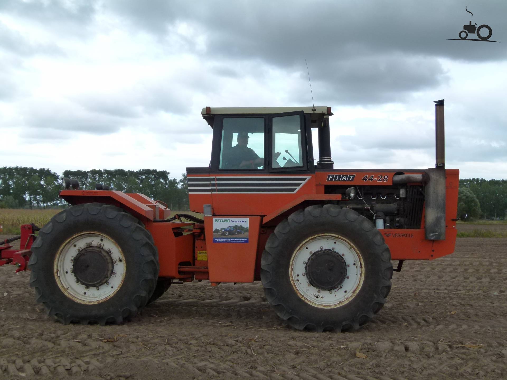 Foto Fiat 44-28 #987233