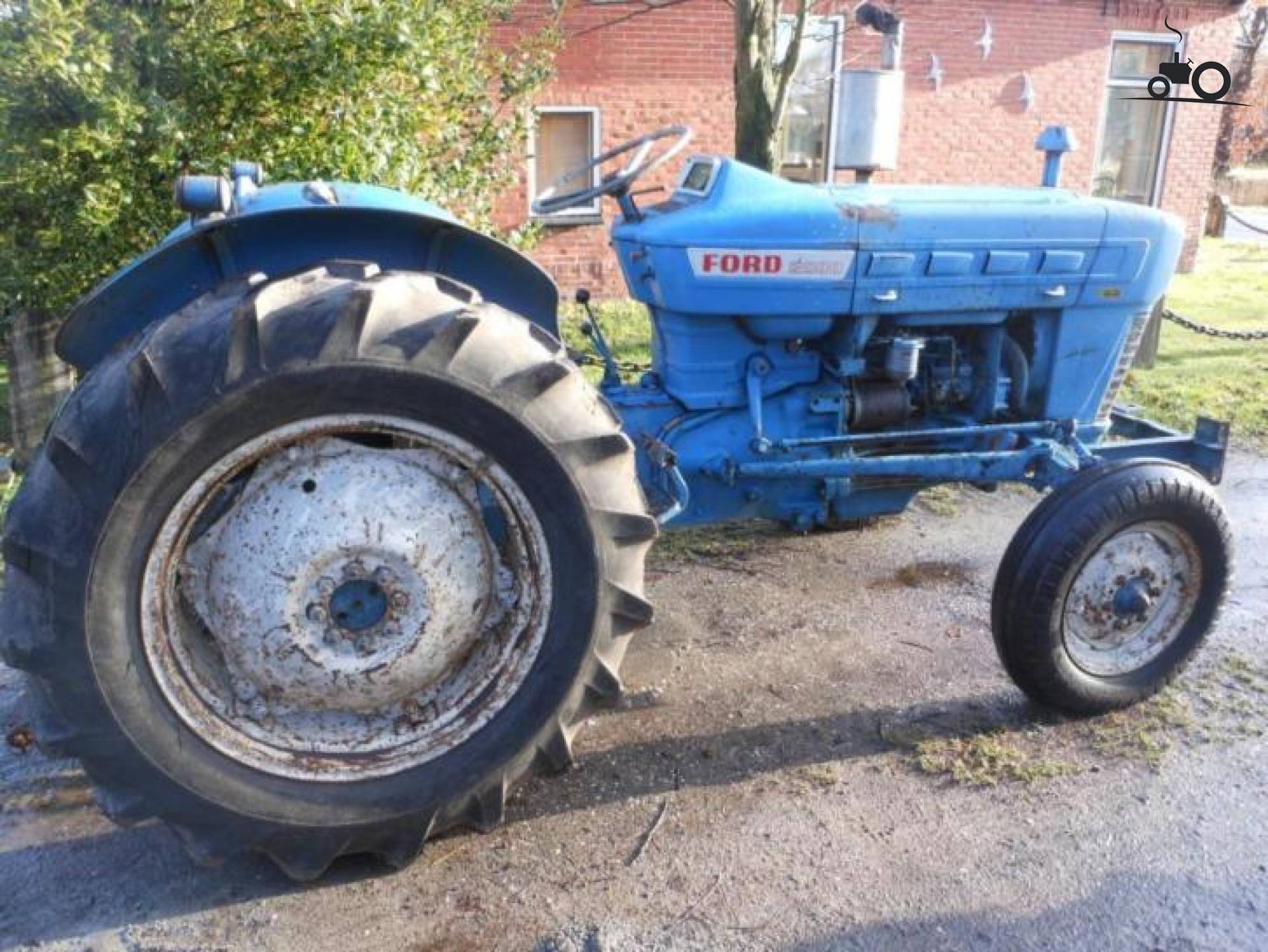 Ford 2000