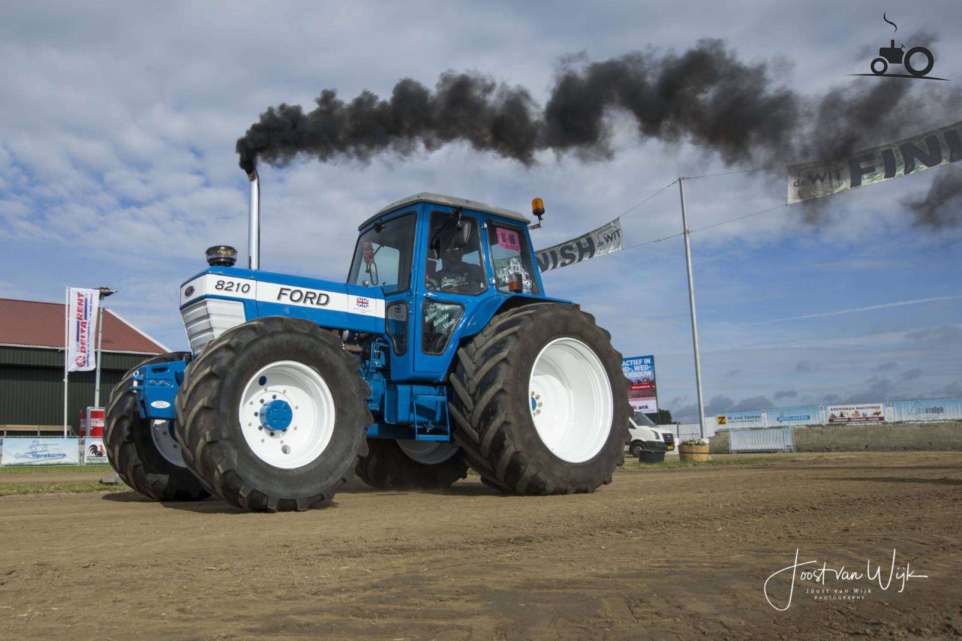Ford 8210