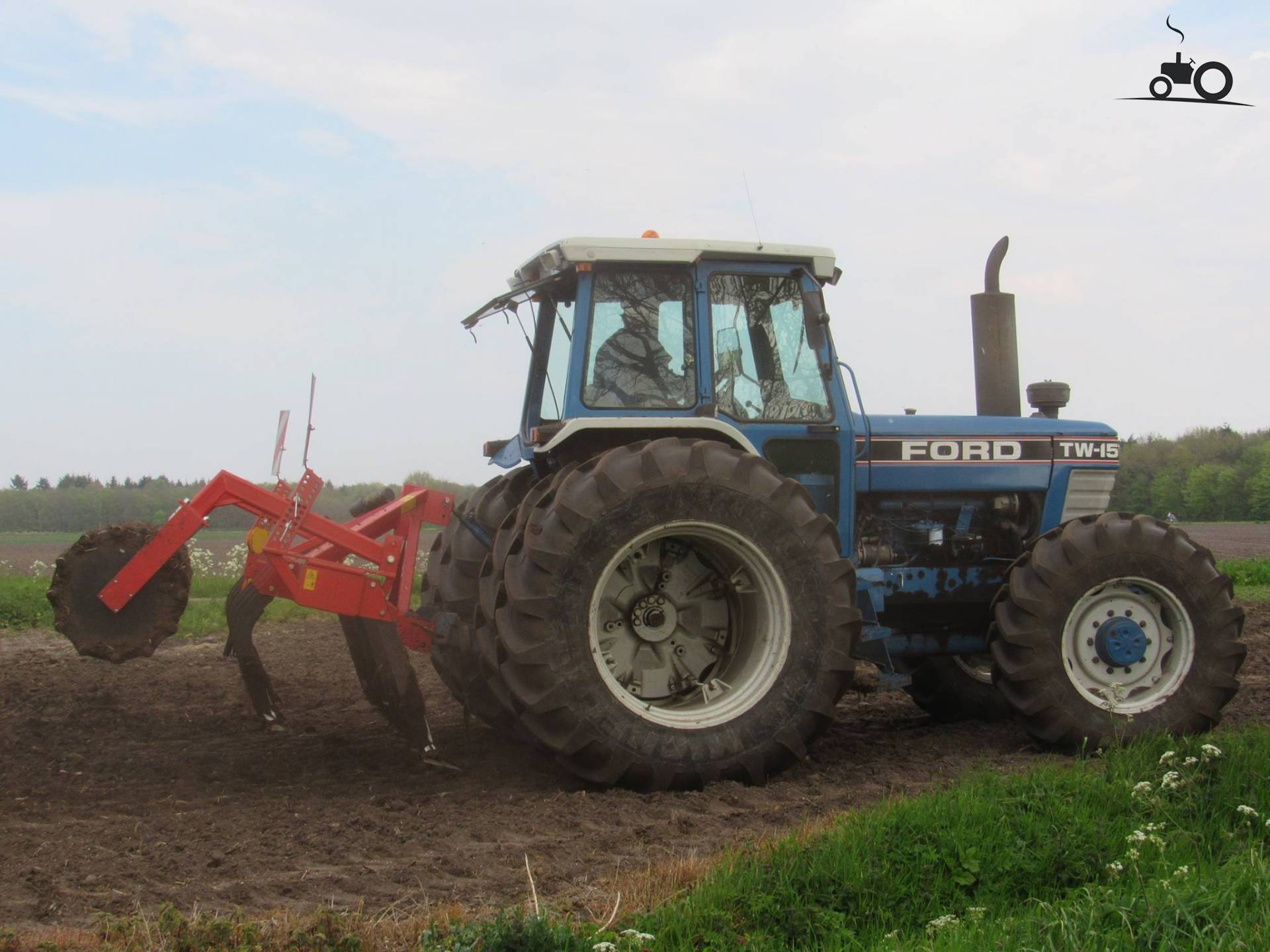 Ford TW 15 - United Kingdom - Tractor picture #1168763