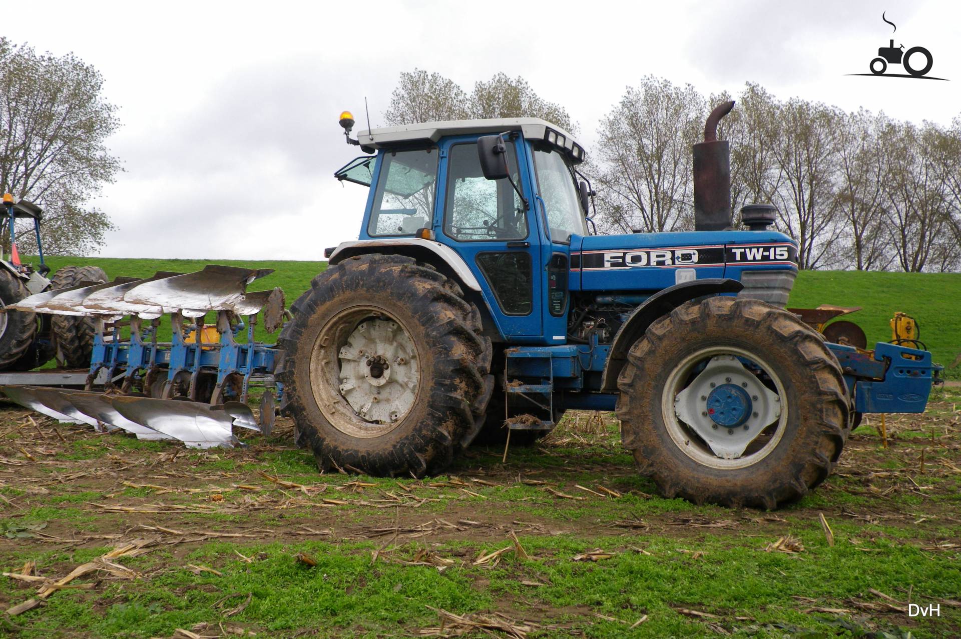 Ford TW 15 - United Kingdom - Tractor picture #1198573