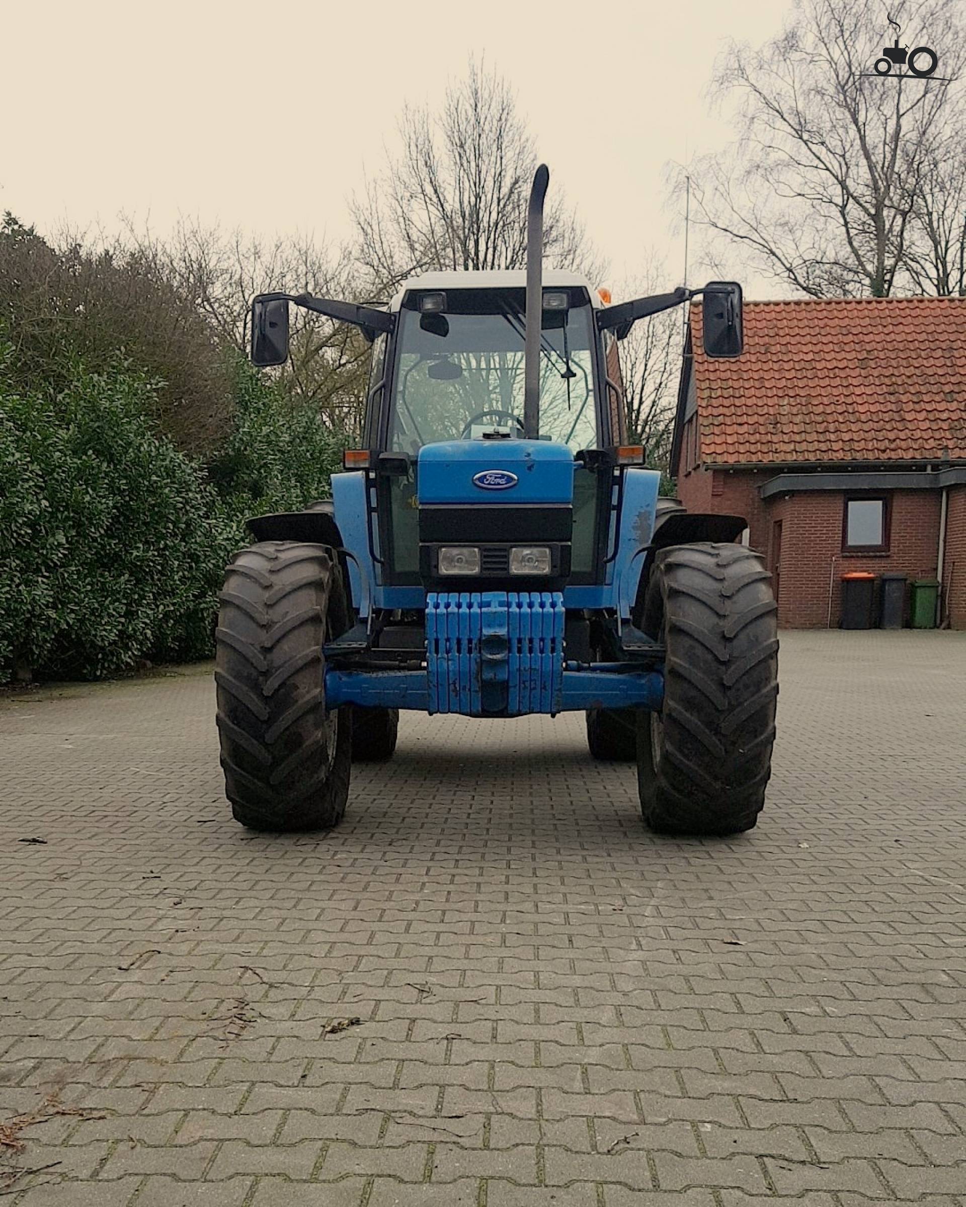 Foto Ford 8340 #1211077