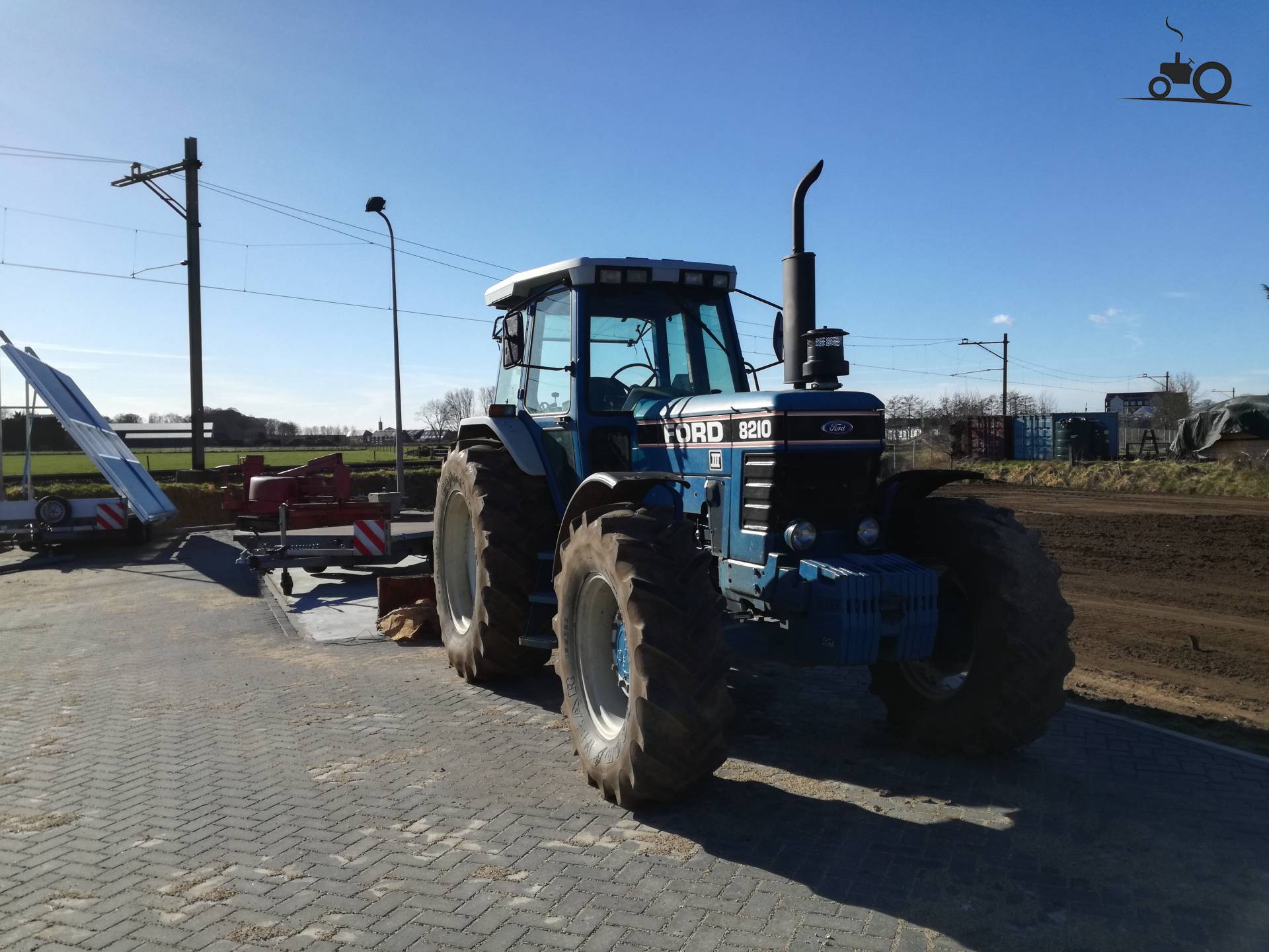 Foto Ford 8210 #1221231