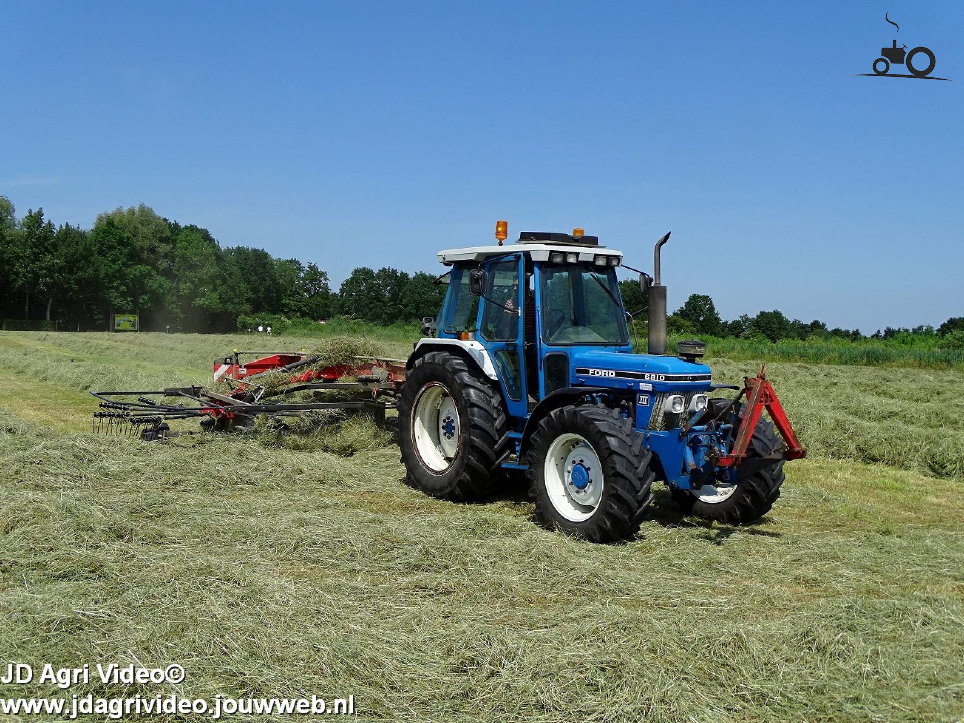 Foto Ford 6810 #1238930