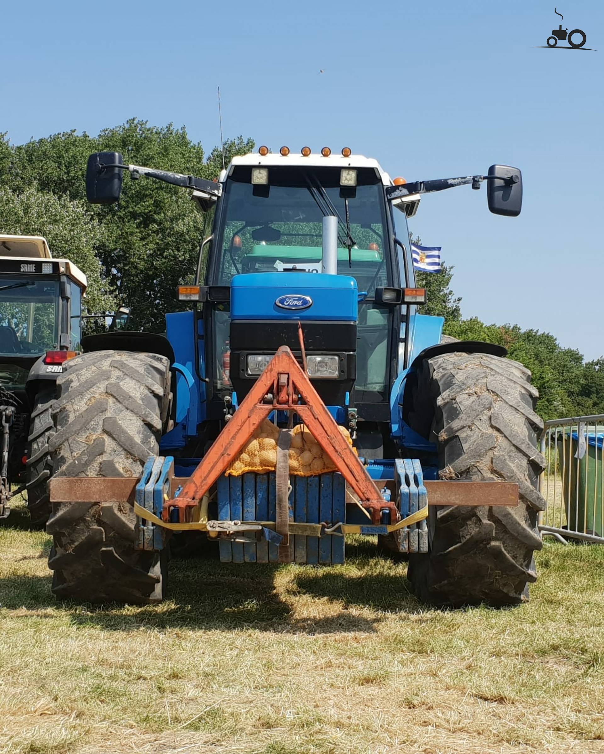 Foto Ford 8340 #1245290