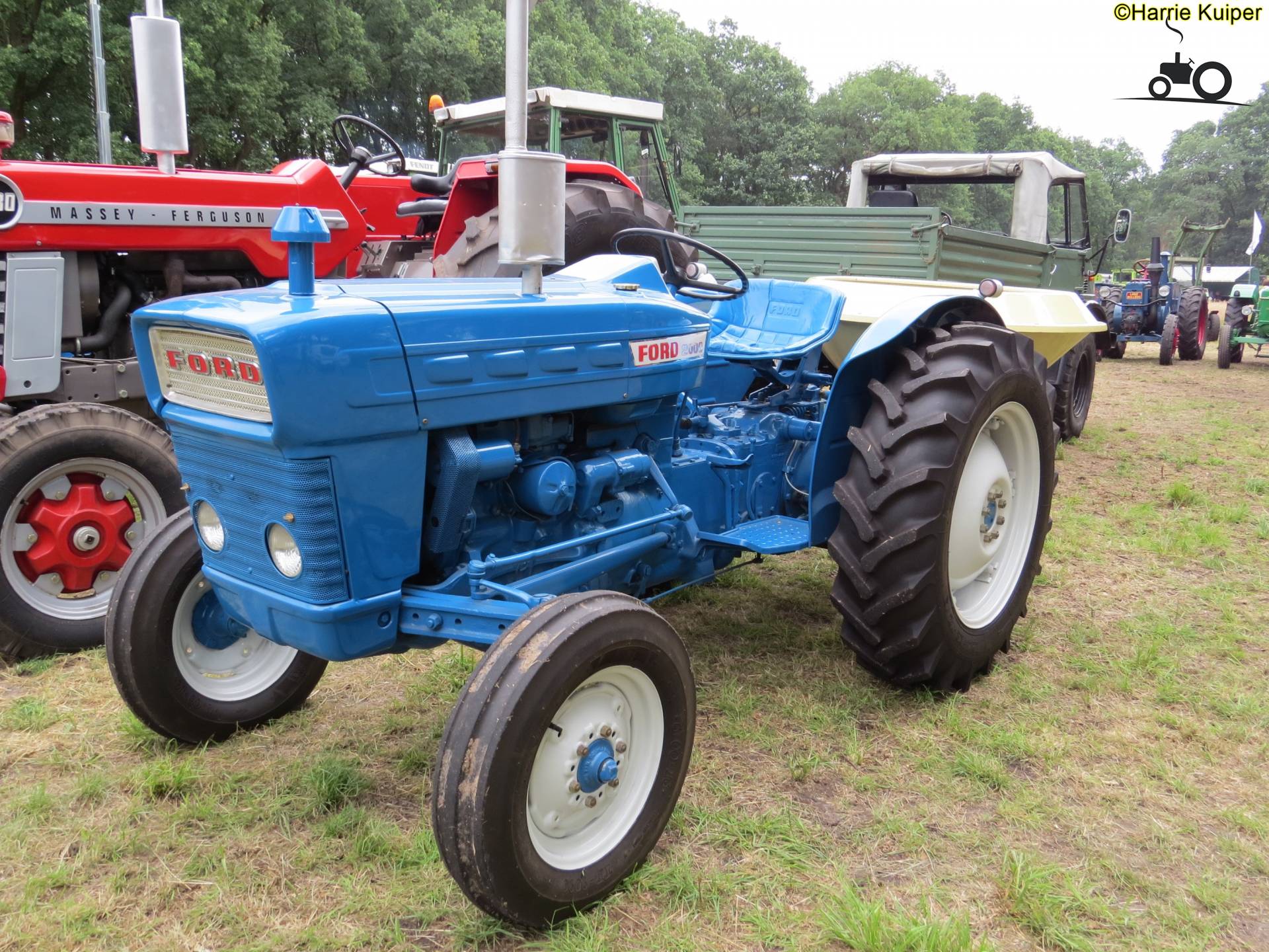 Ford 2000