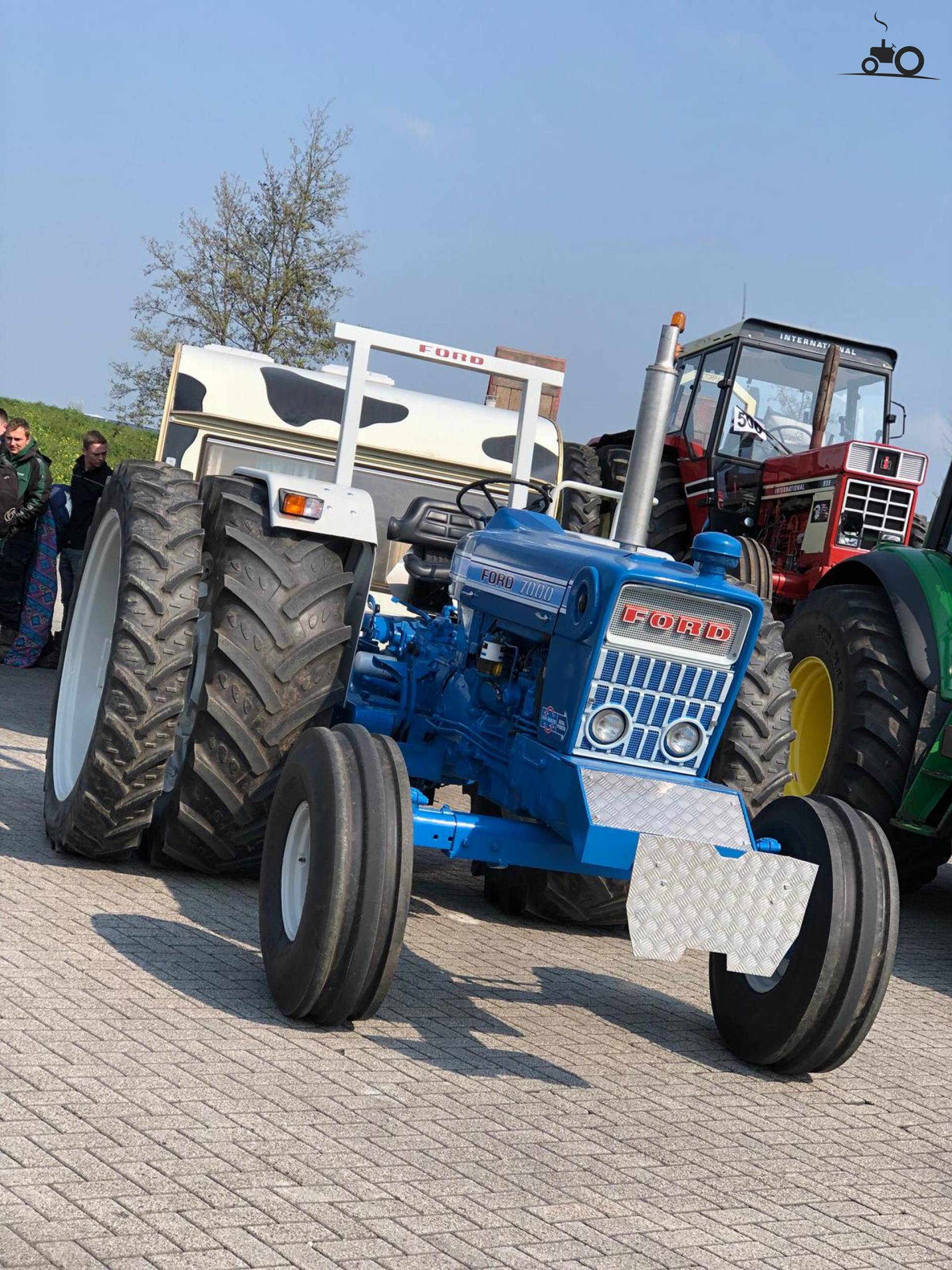 Foto Ford 7000 #1304466