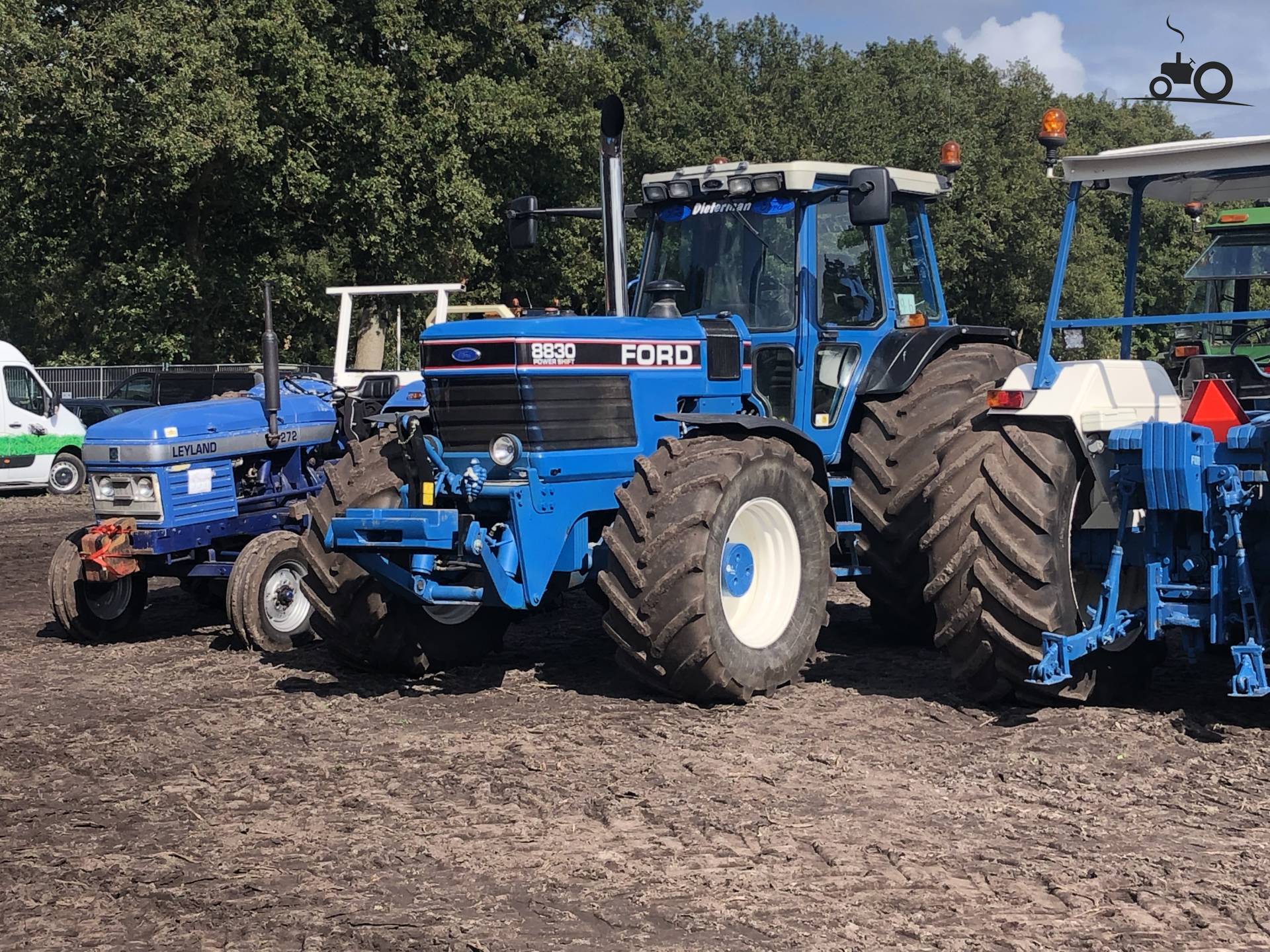 Foto Ford 8830 #1319096