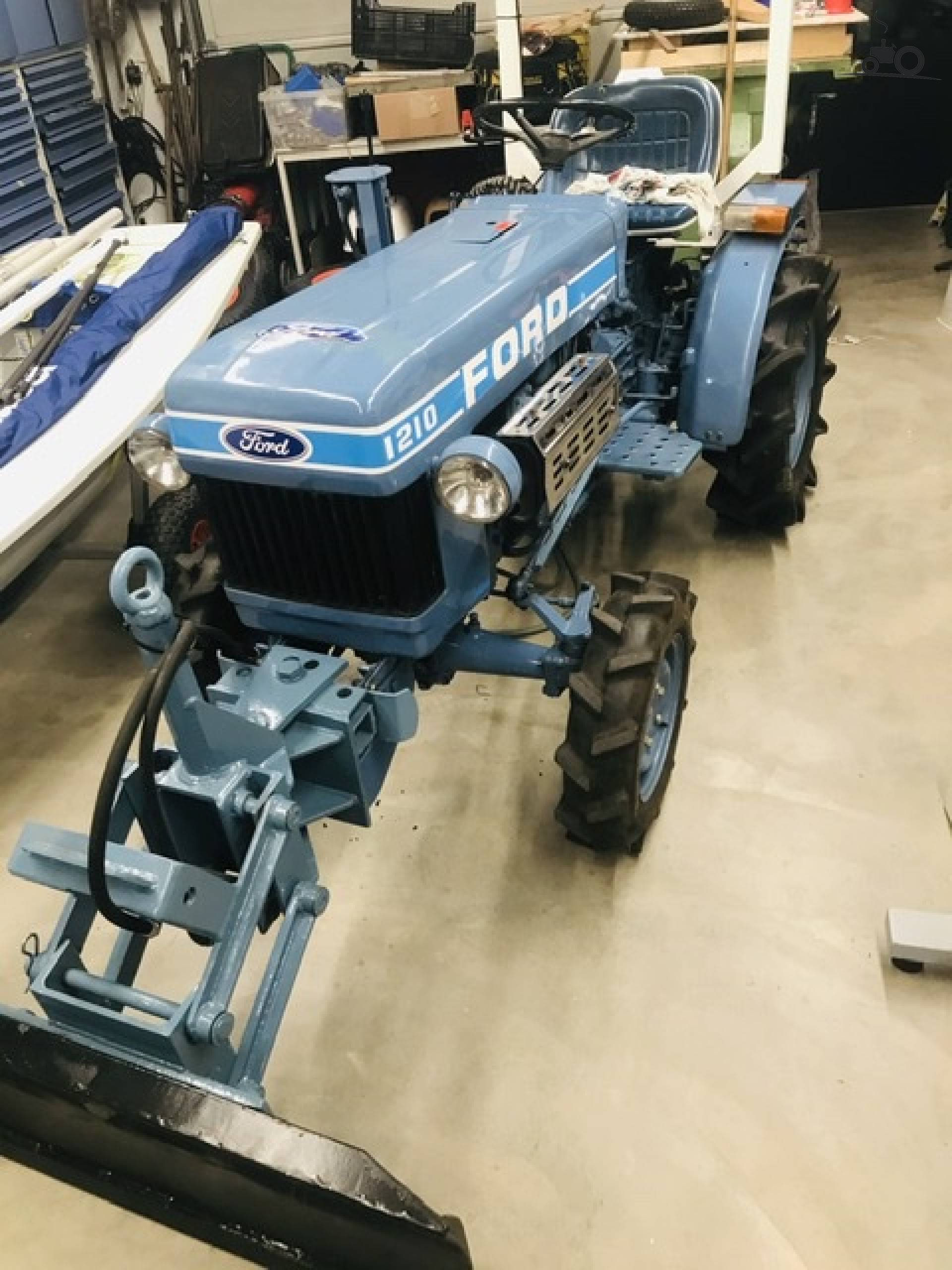 Foto Ford 1210 #1350766