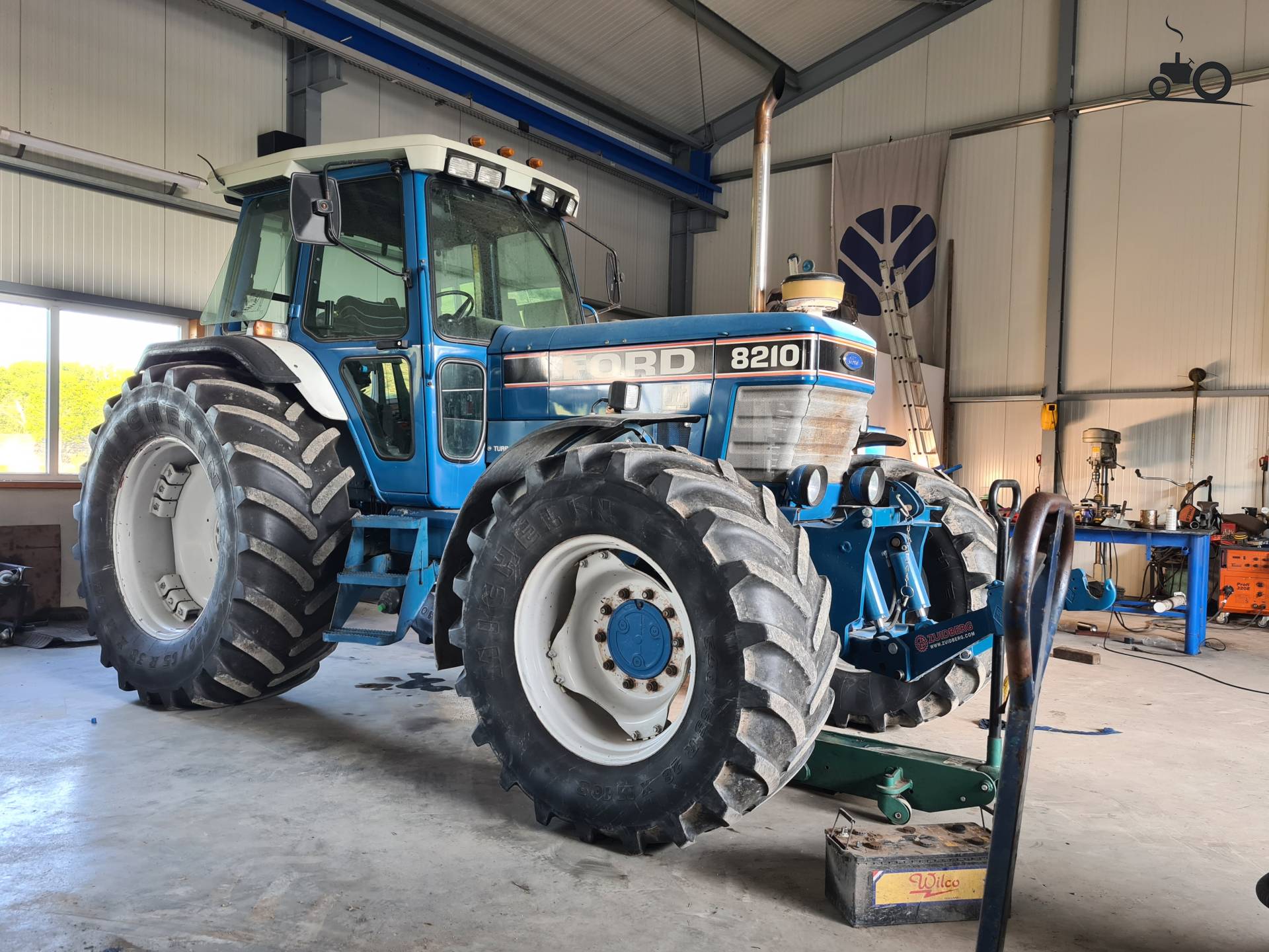 Ford 8210