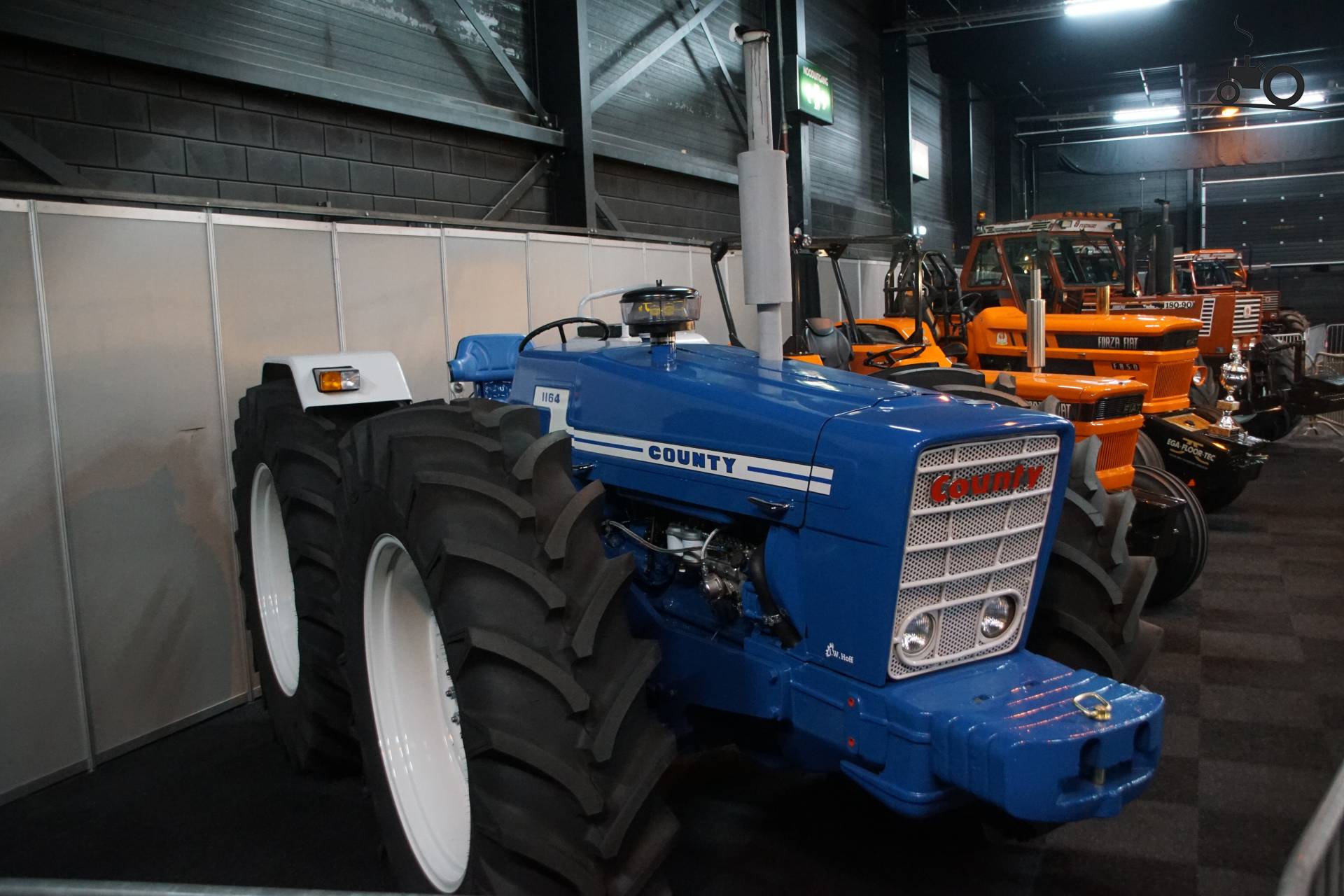 Foto Ford County 1124 #1456099