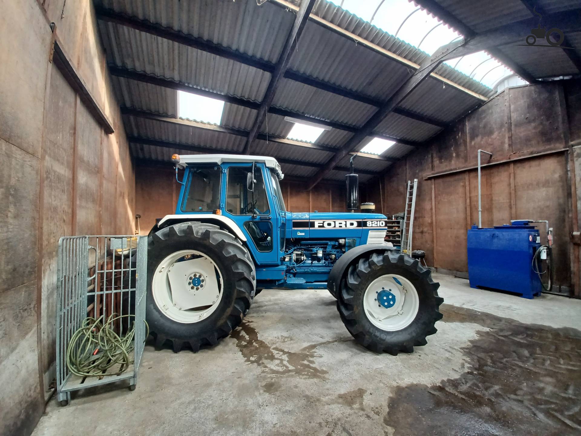 Foto Ford 8210 #1461004