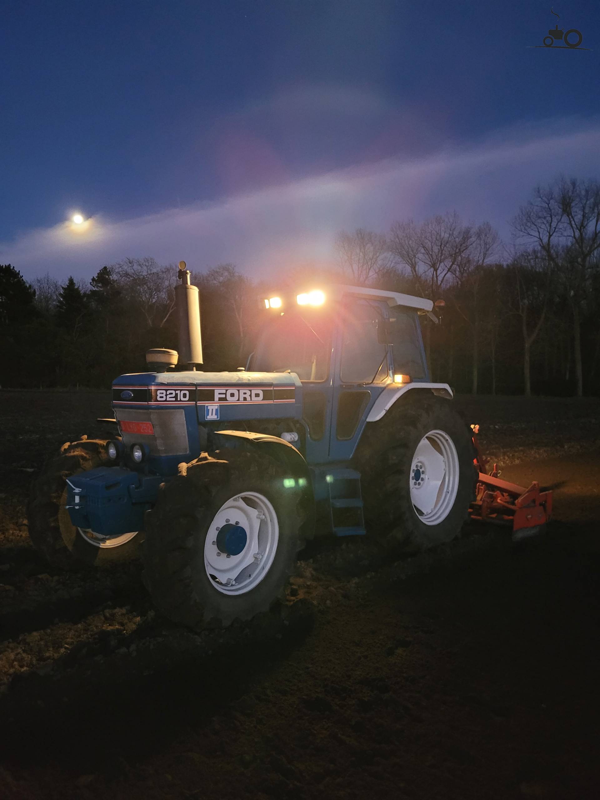 Foto Ford 8210 #1461720