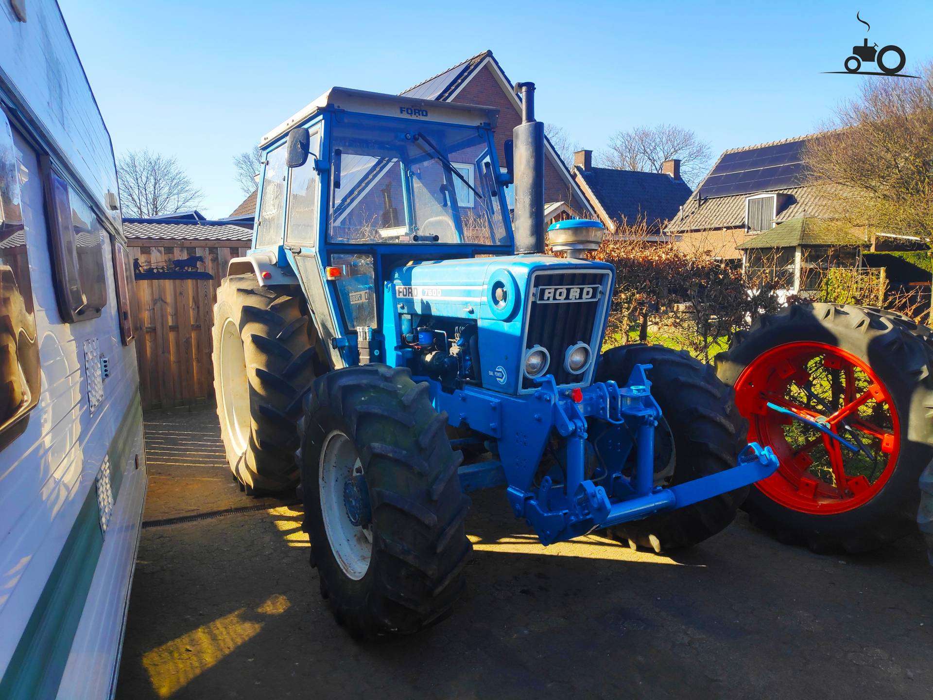 Ford 7600 - France - Tracteur image #1461880