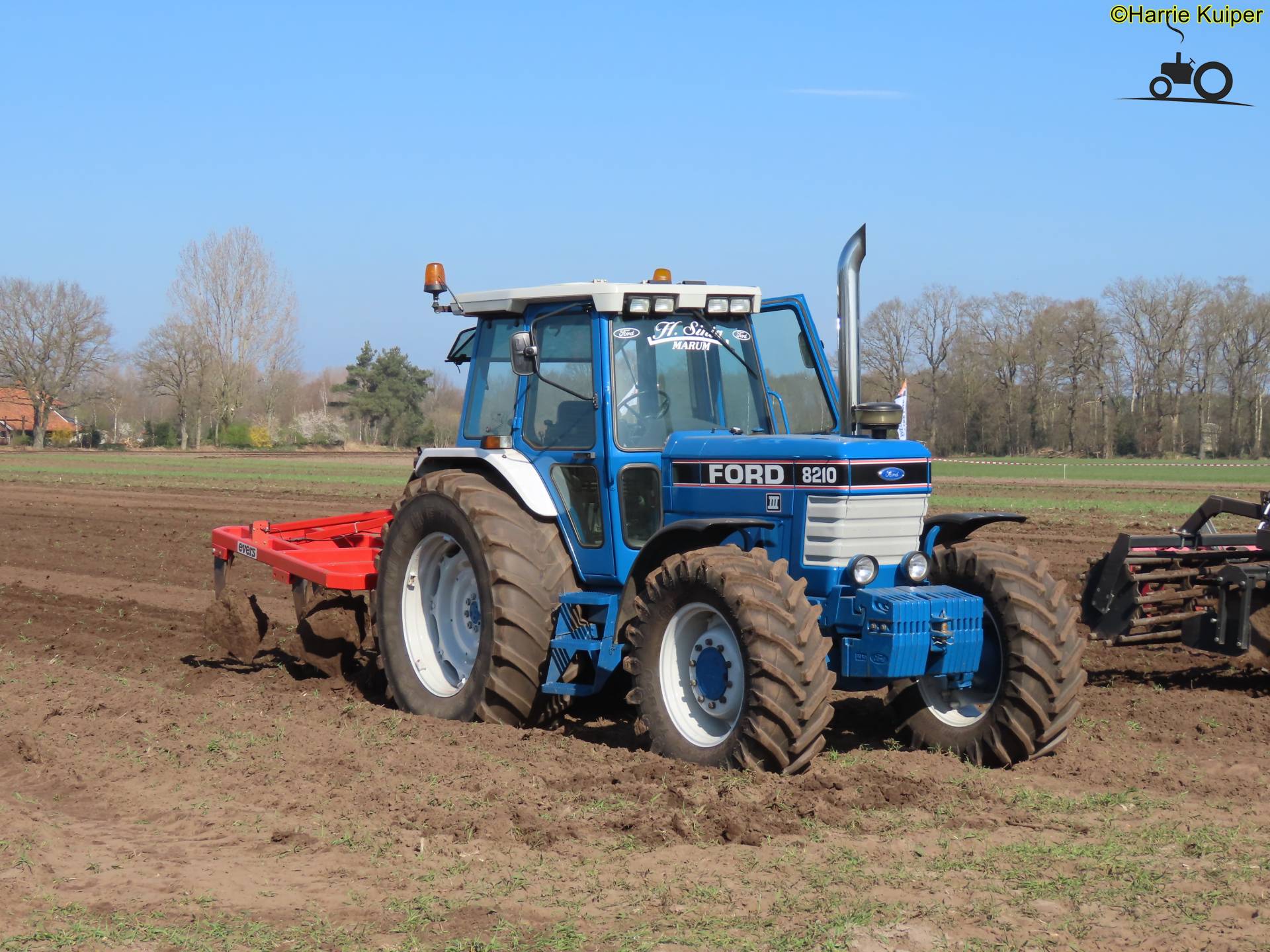 Foto Ford 8210 #1464667