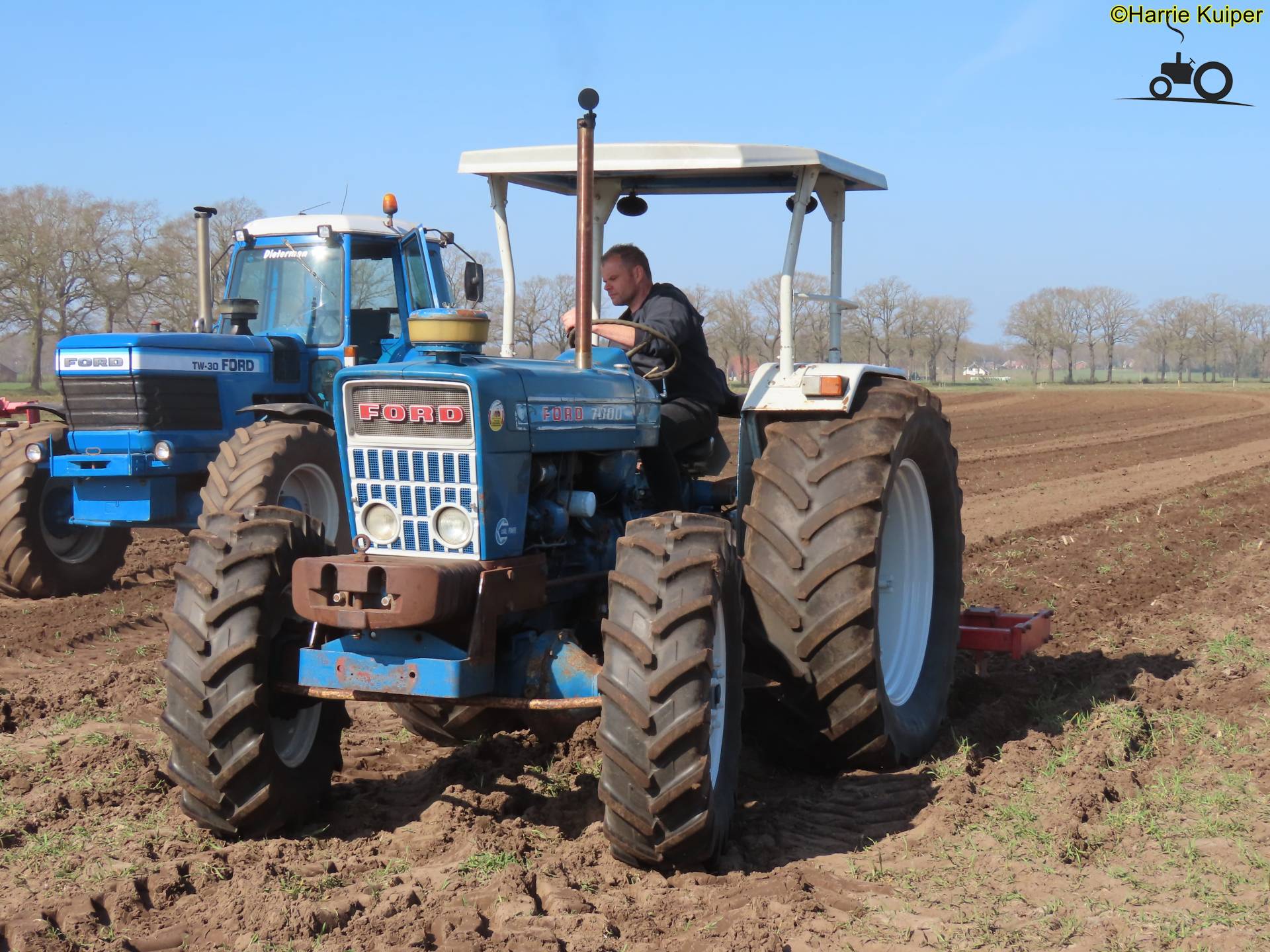 Foto Ford 7000 #1465180