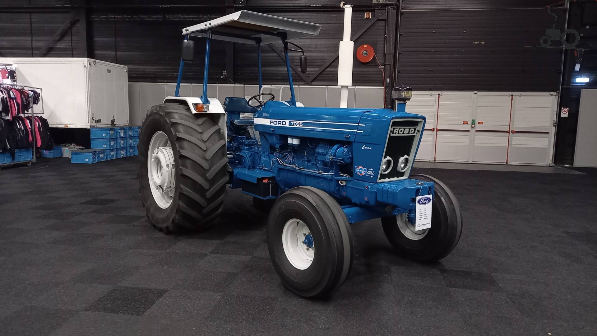 Foto Ford 7095 #1467060