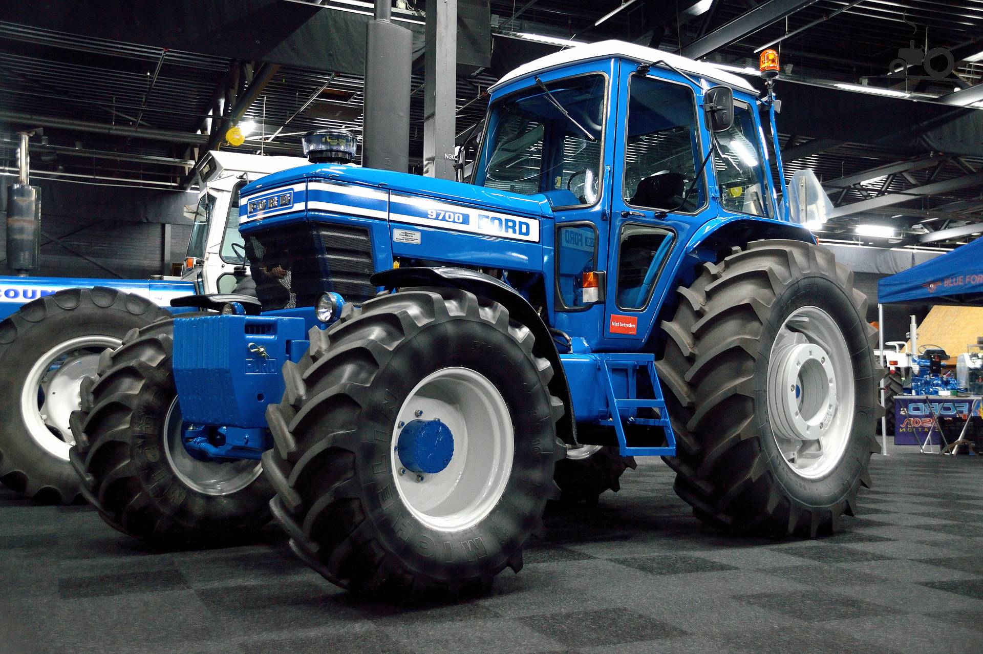 Foto Ford 9700 #1467105