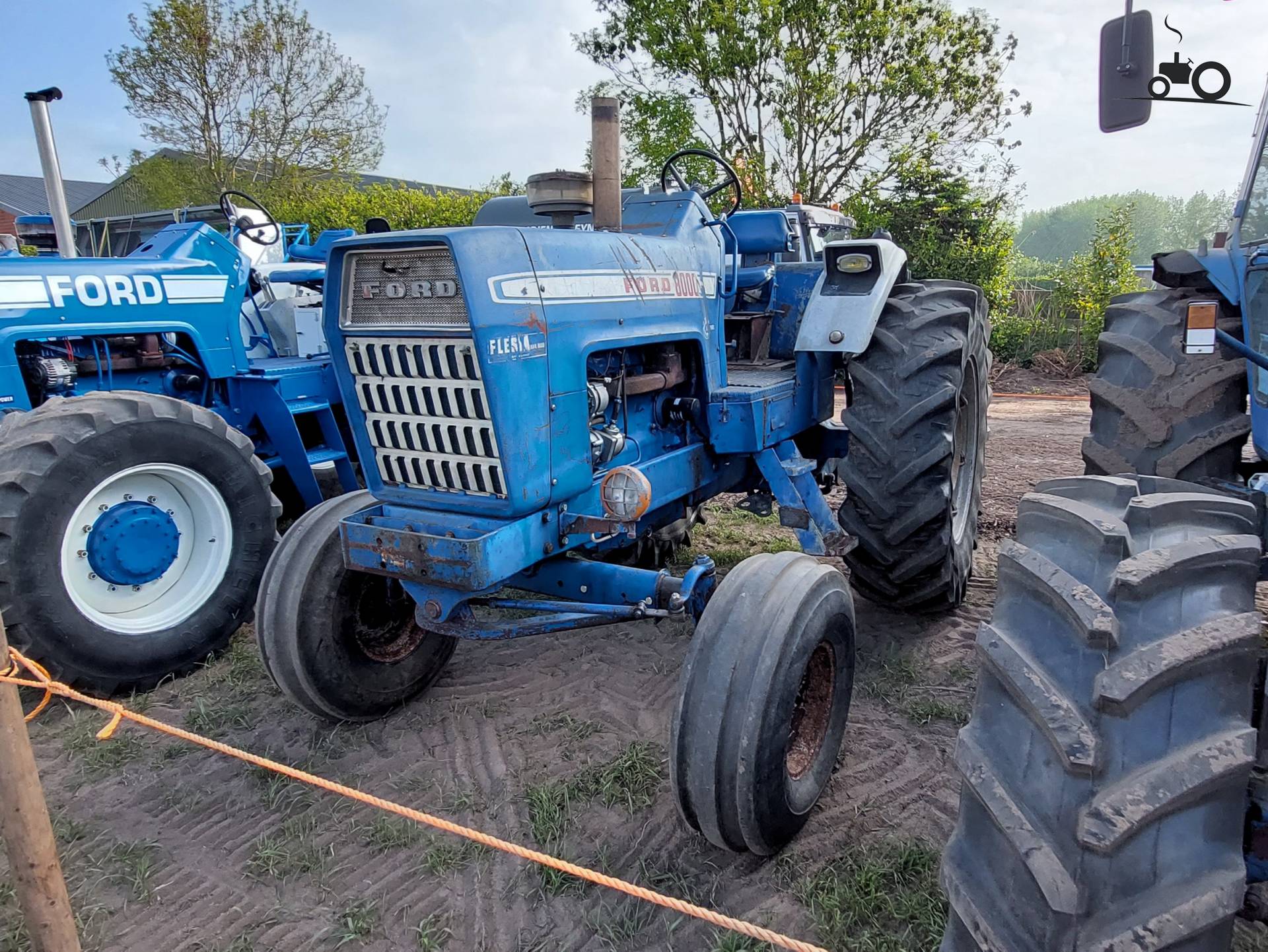 Foto Ford 8000 #1479303