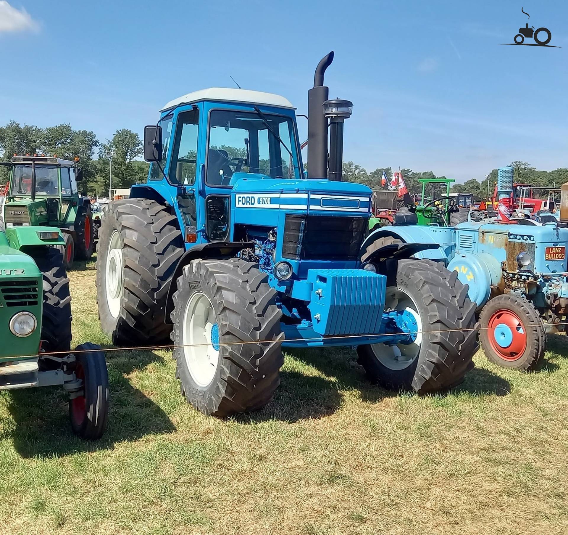 Foto Ford 9700 #1483477