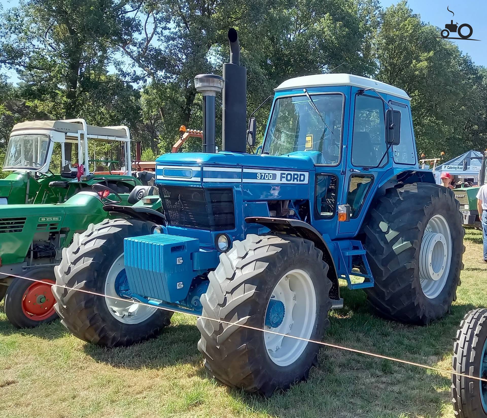 Foto Ford 9700 #1483478