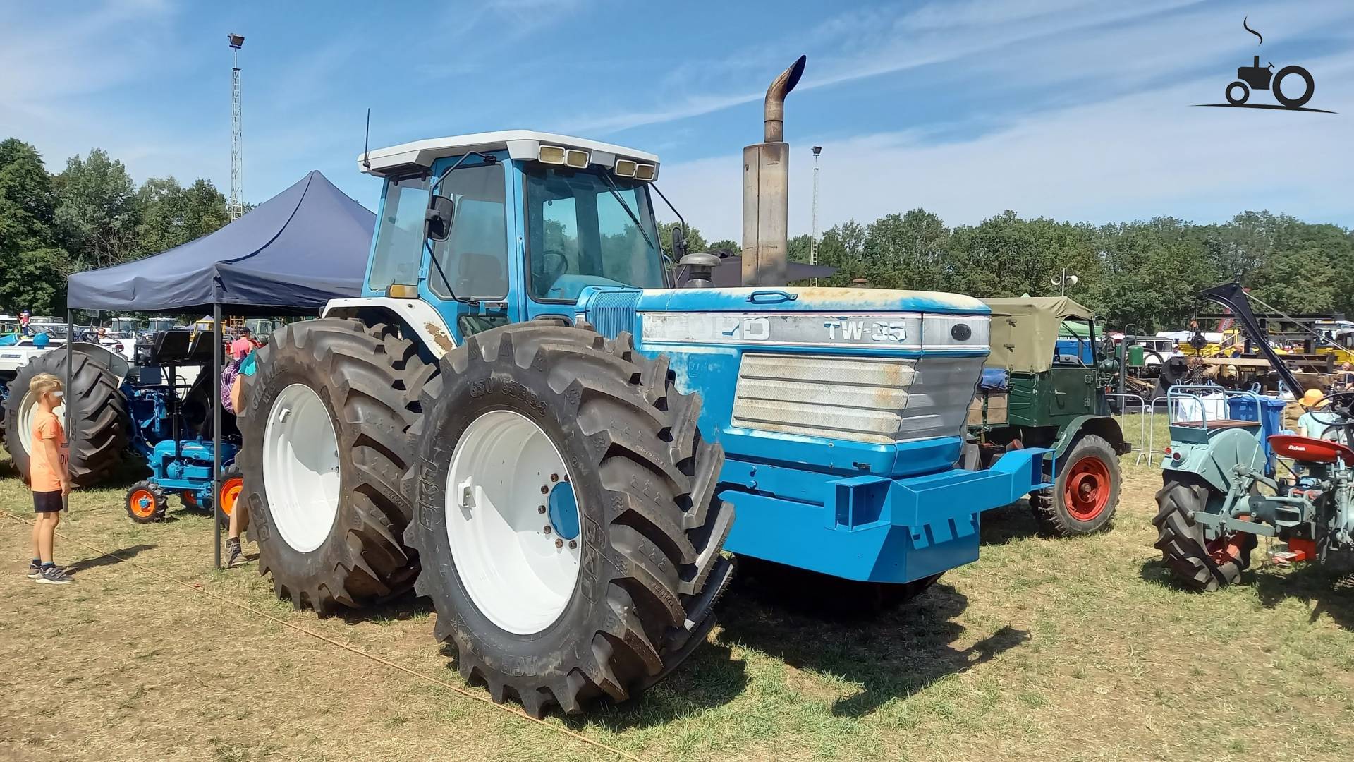 Foto Ford TW 35 #1484566