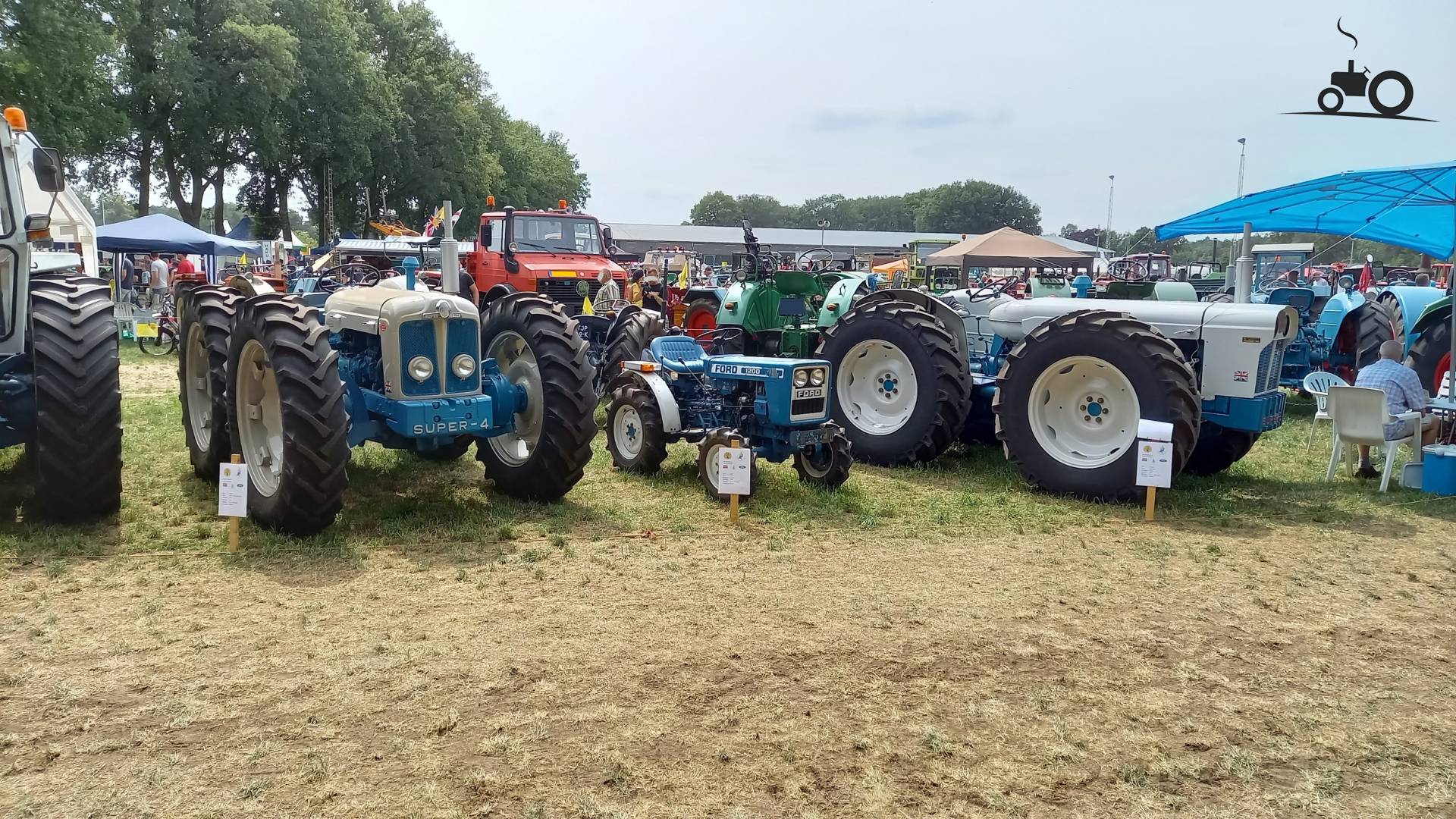 Foto Ford 1200 #1484576