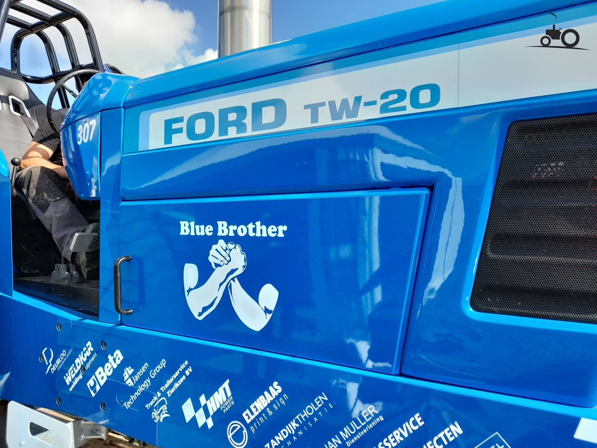 Foto Ford TW 20 #1489899